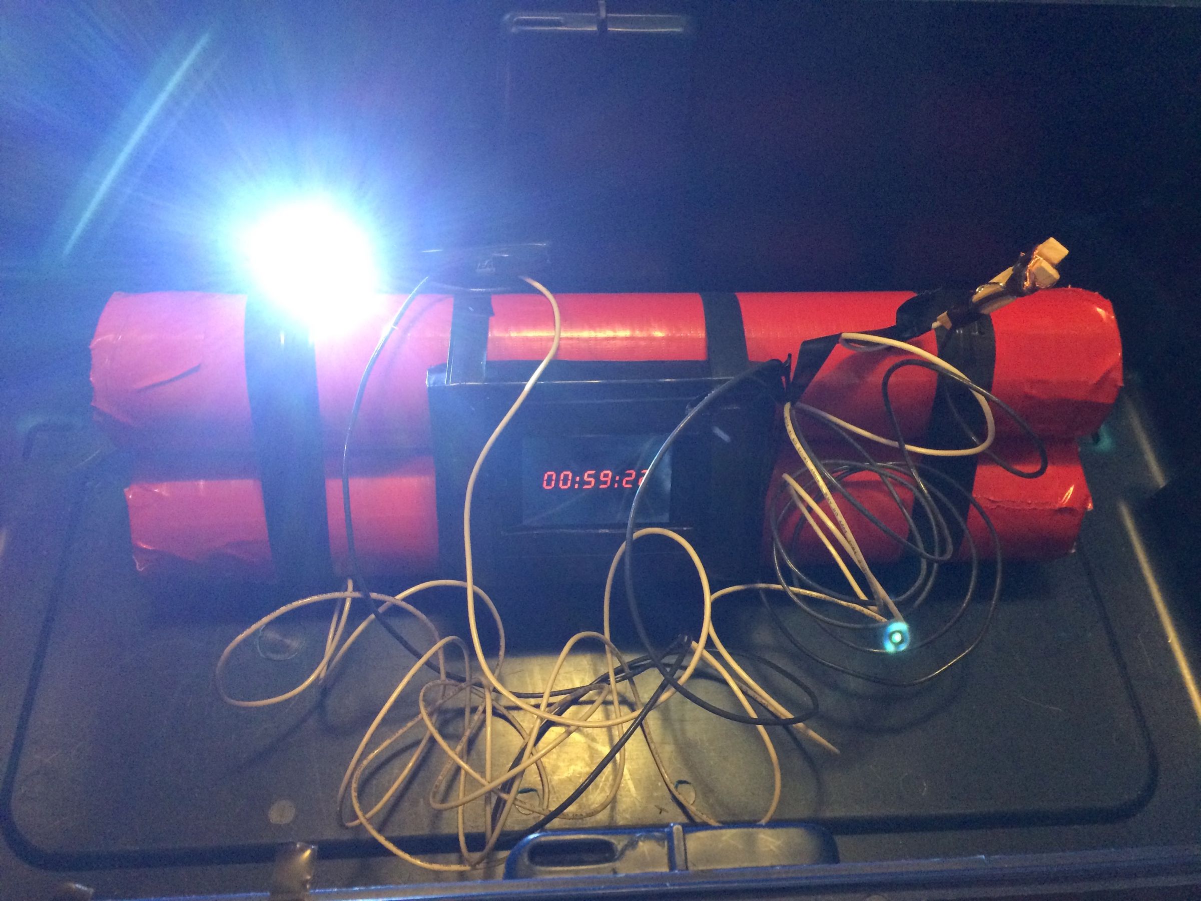 Simple Escape Room Bomb Prop : 10 Steps - Instructables