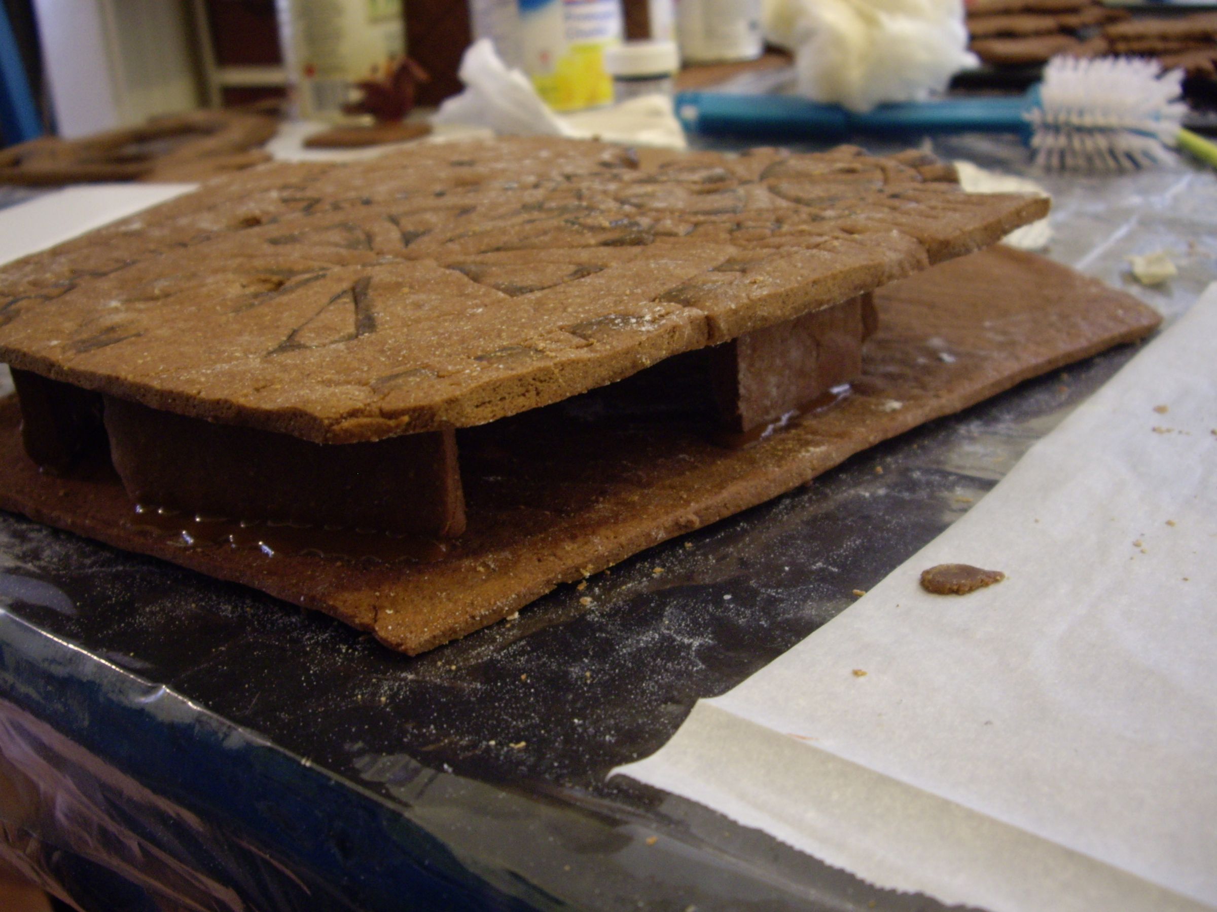 Edible Gingerbread Cuckoo Clock With Internal Gears : 9 Steps (with ...