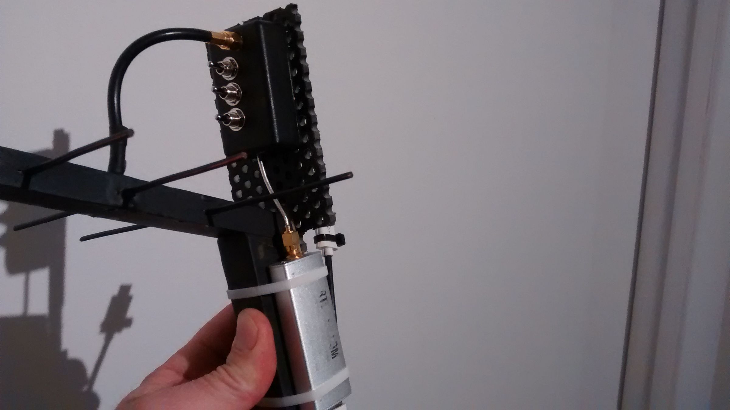 Tiny UHF Tracker Transmitter : 5 Steps (with Pictures) - Instructables