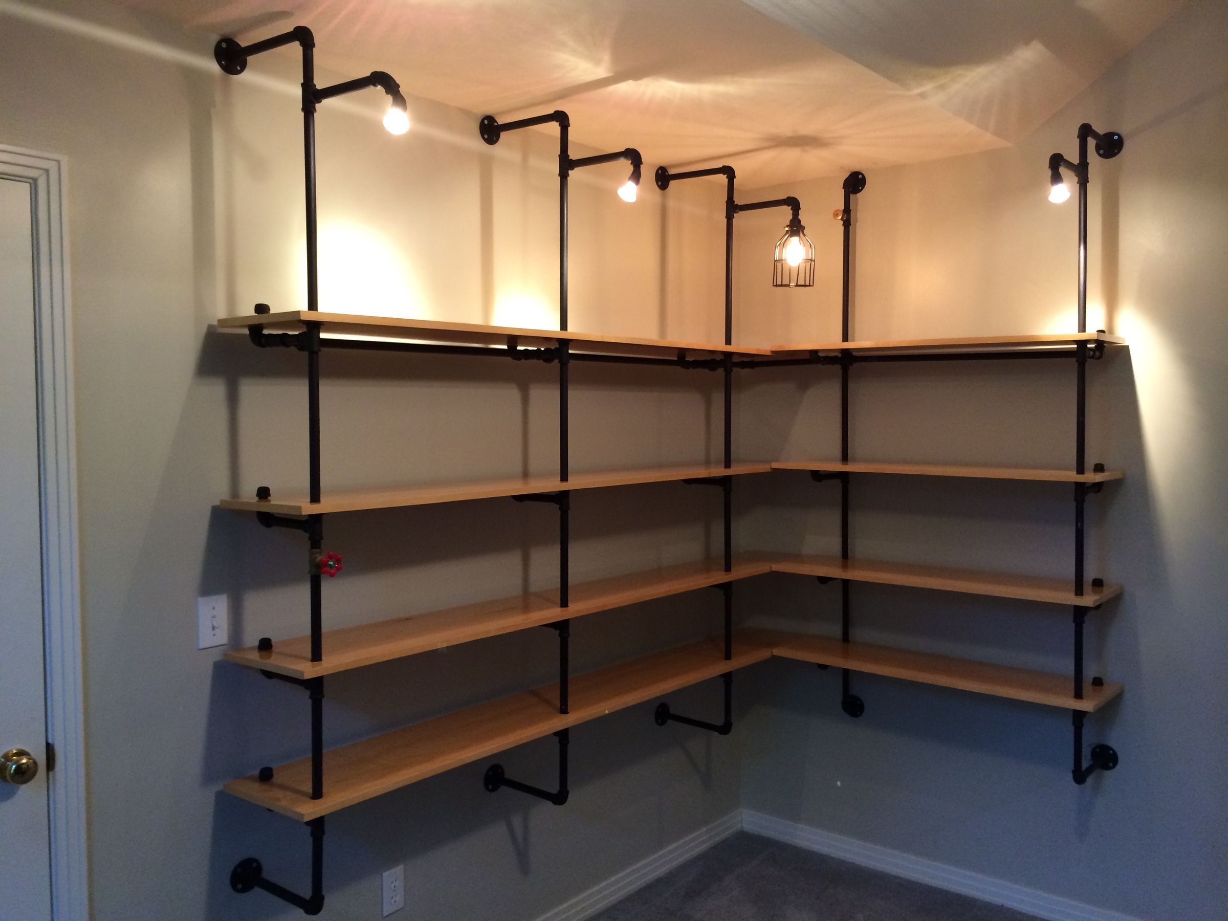Lighted Pipe-supported Shelves : 10 Steps (with Pictures) - Instructables