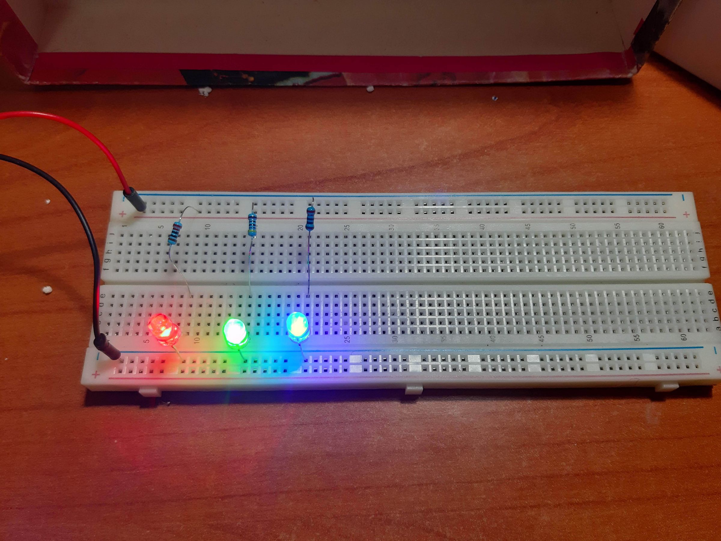 Additive Color Mixing Demonstrator : 4 Steps - Instructables