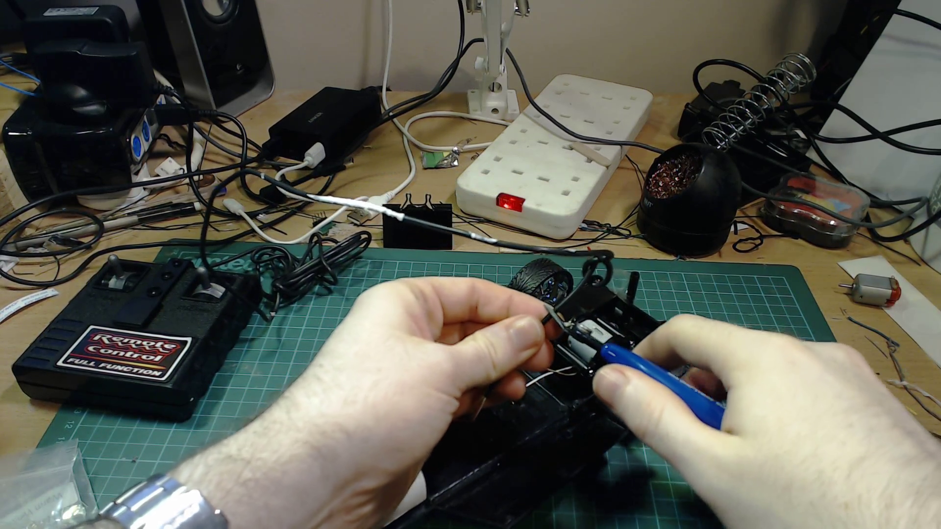 Simple WiFi Controlled RC Car : 7 Steps (with Pictures) - Instructables