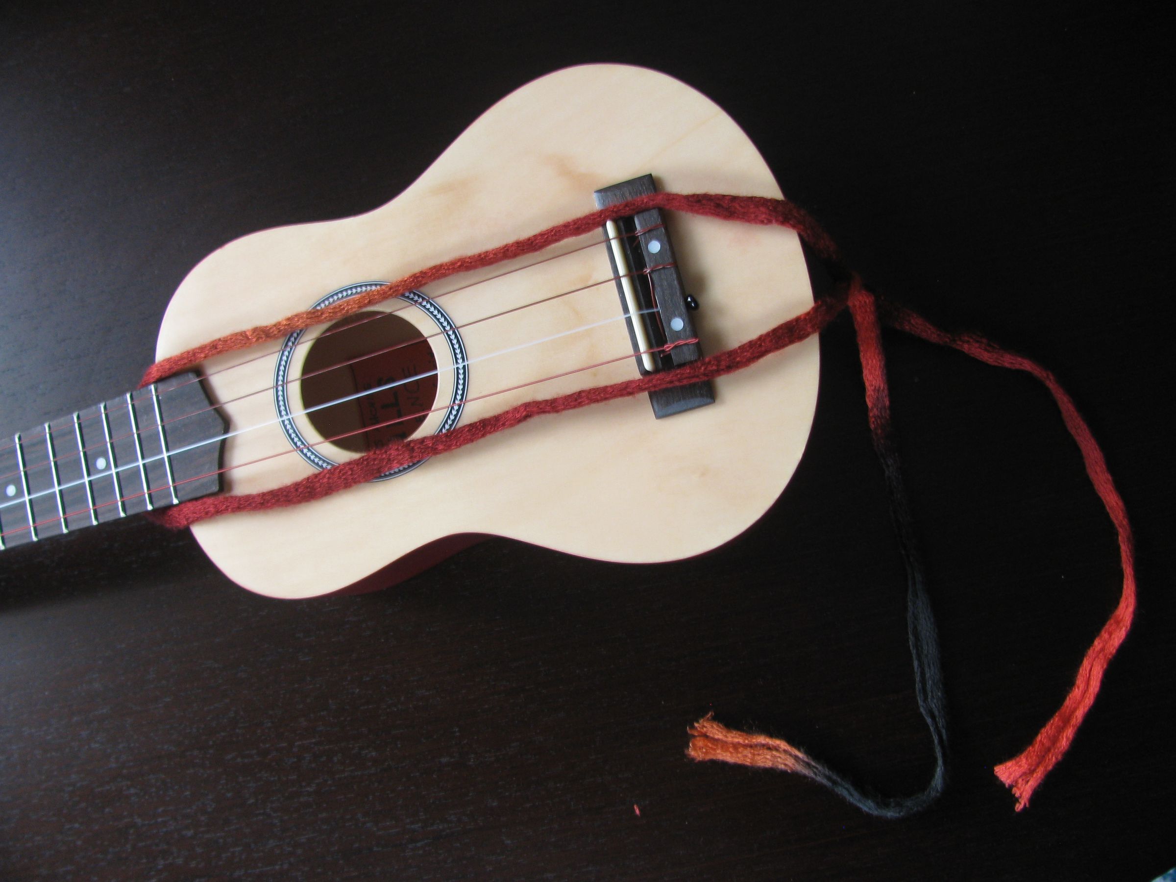 Cat's Cradle Ukulele Strap : 13 Steps - Instructables