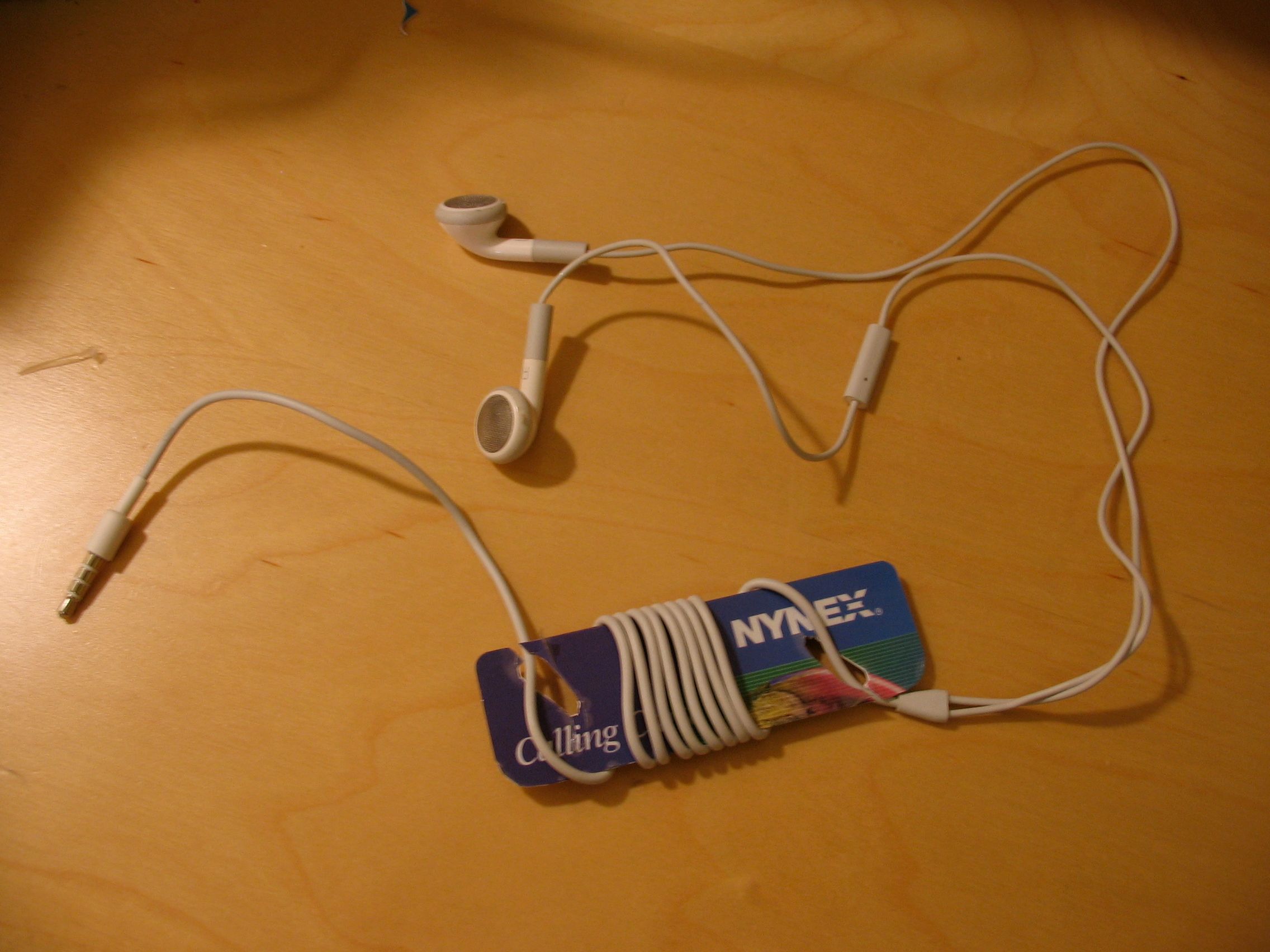 Earbud Cord Wrapper in 5 Minutes or Less! : 4 Steps - Instructables