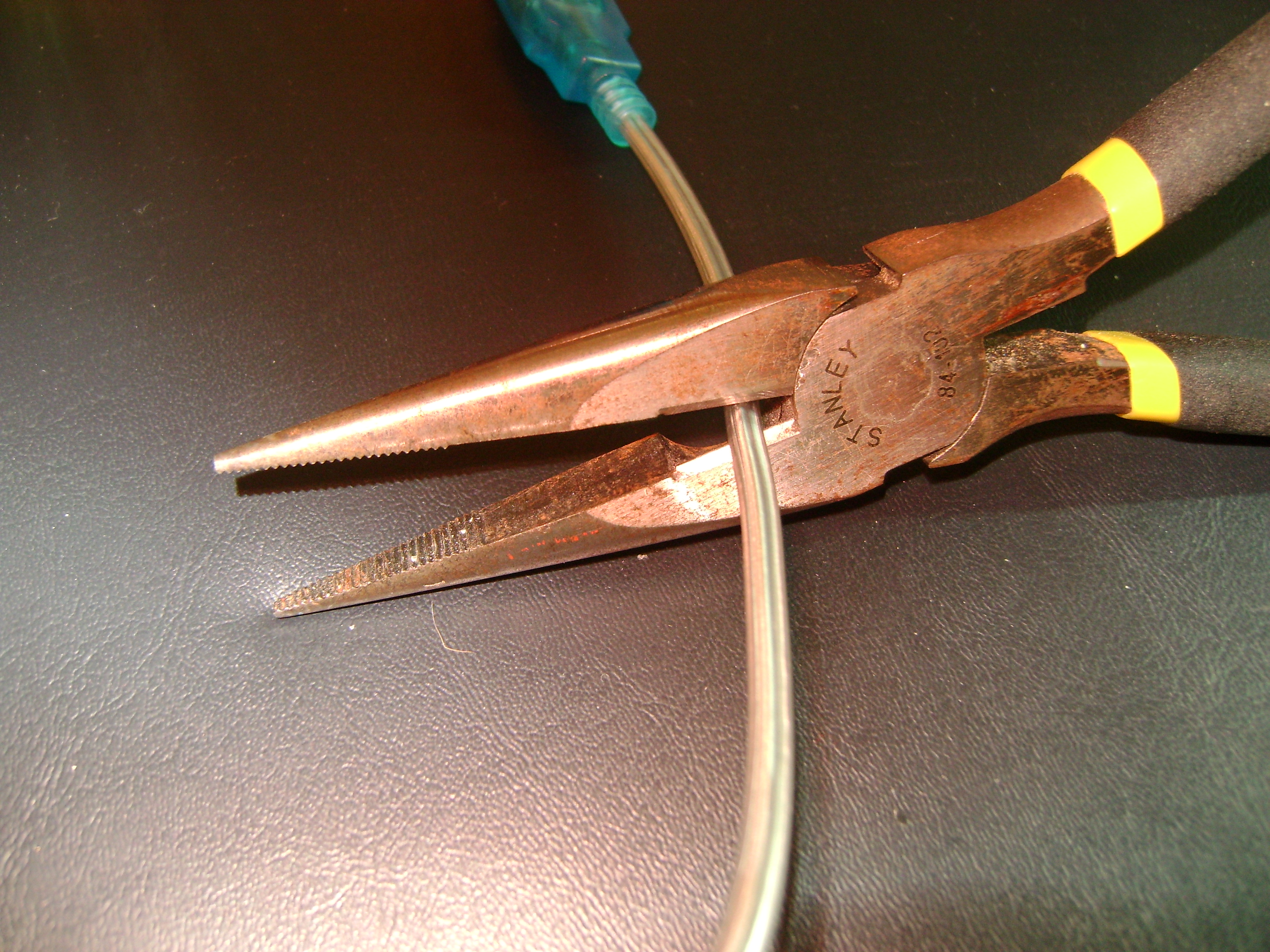 Bendable LED Flashlight : 4 Steps - Instructables