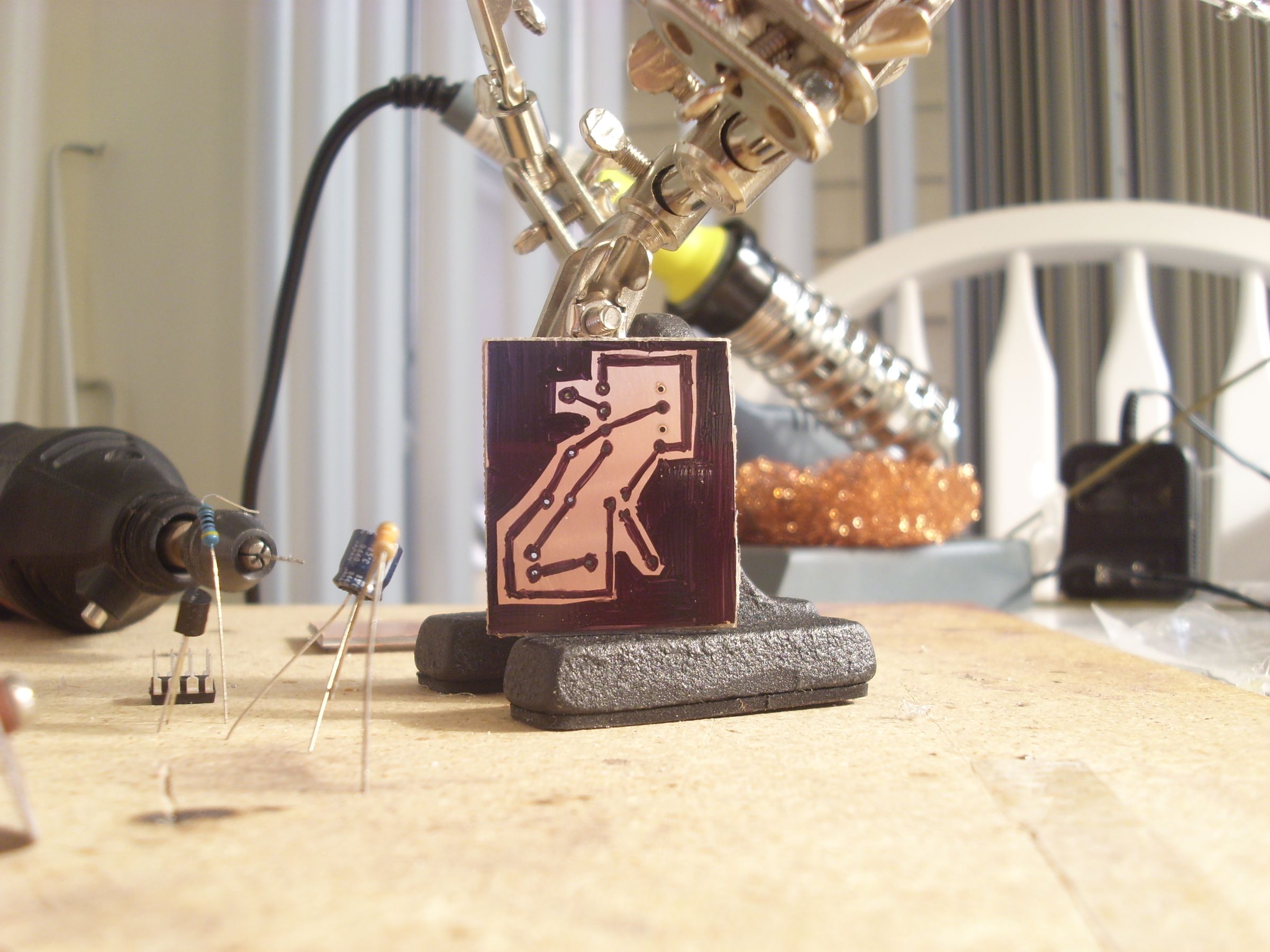 Throbbing/Fading/Flashing LED With 555 Timer : 7 Steps - Instructables