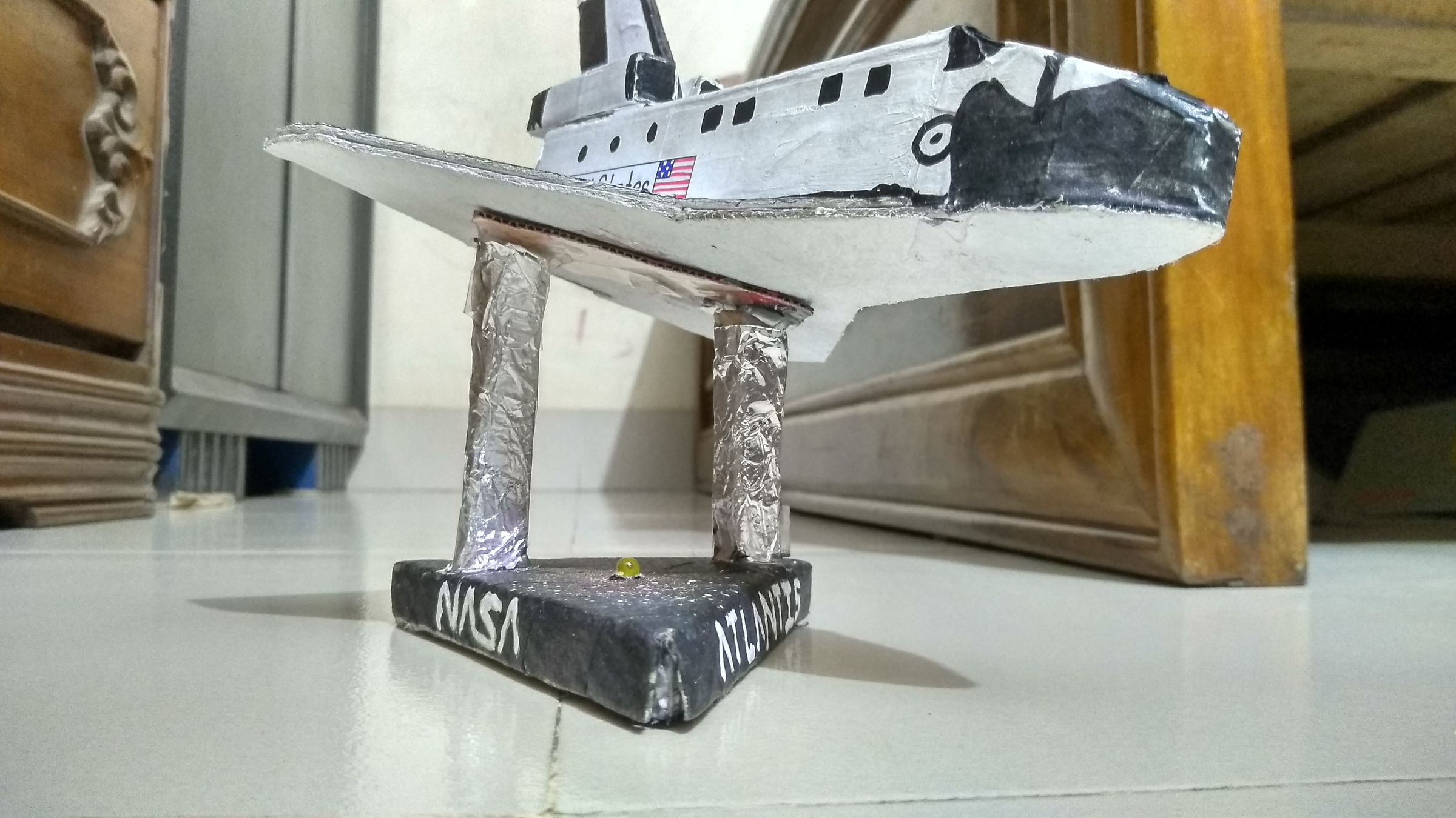 Space Shuttle Atlantis Cardboard Model (With Detachable Cardboard Stand ...