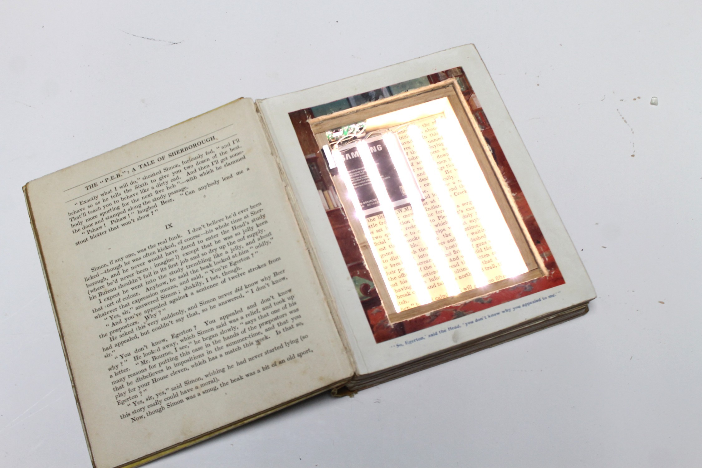 LED Book Light - Inside a Book! : 10 Steps (with Pictures) - Instructables