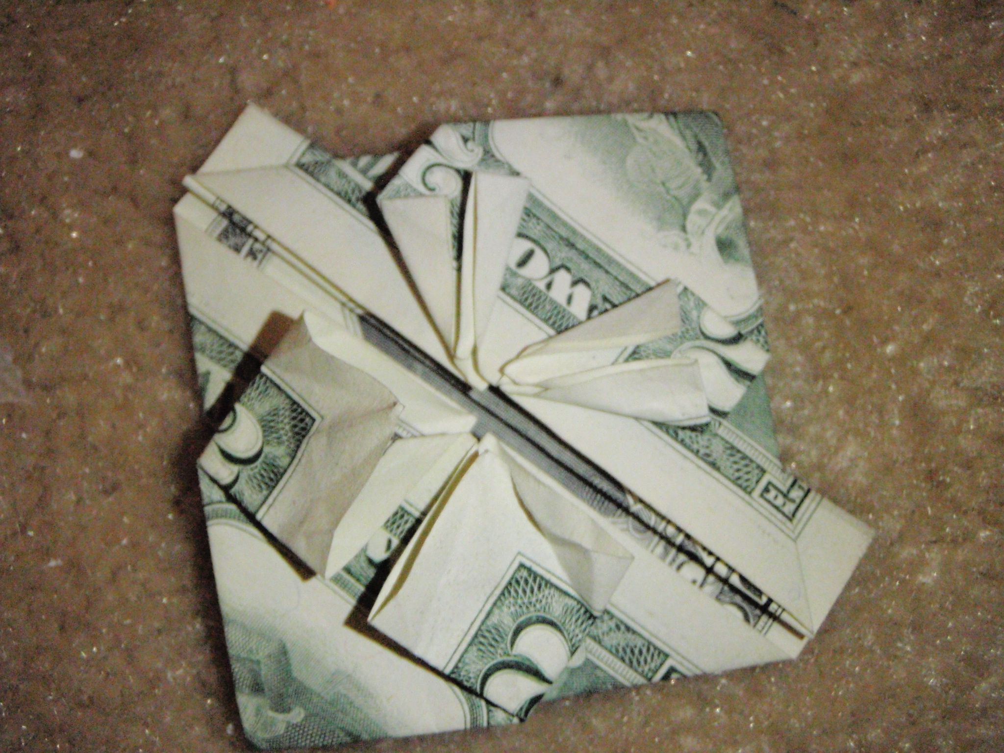 Dollar Bill Origami Heart : 8 Steps (with Pictures) - Instructables