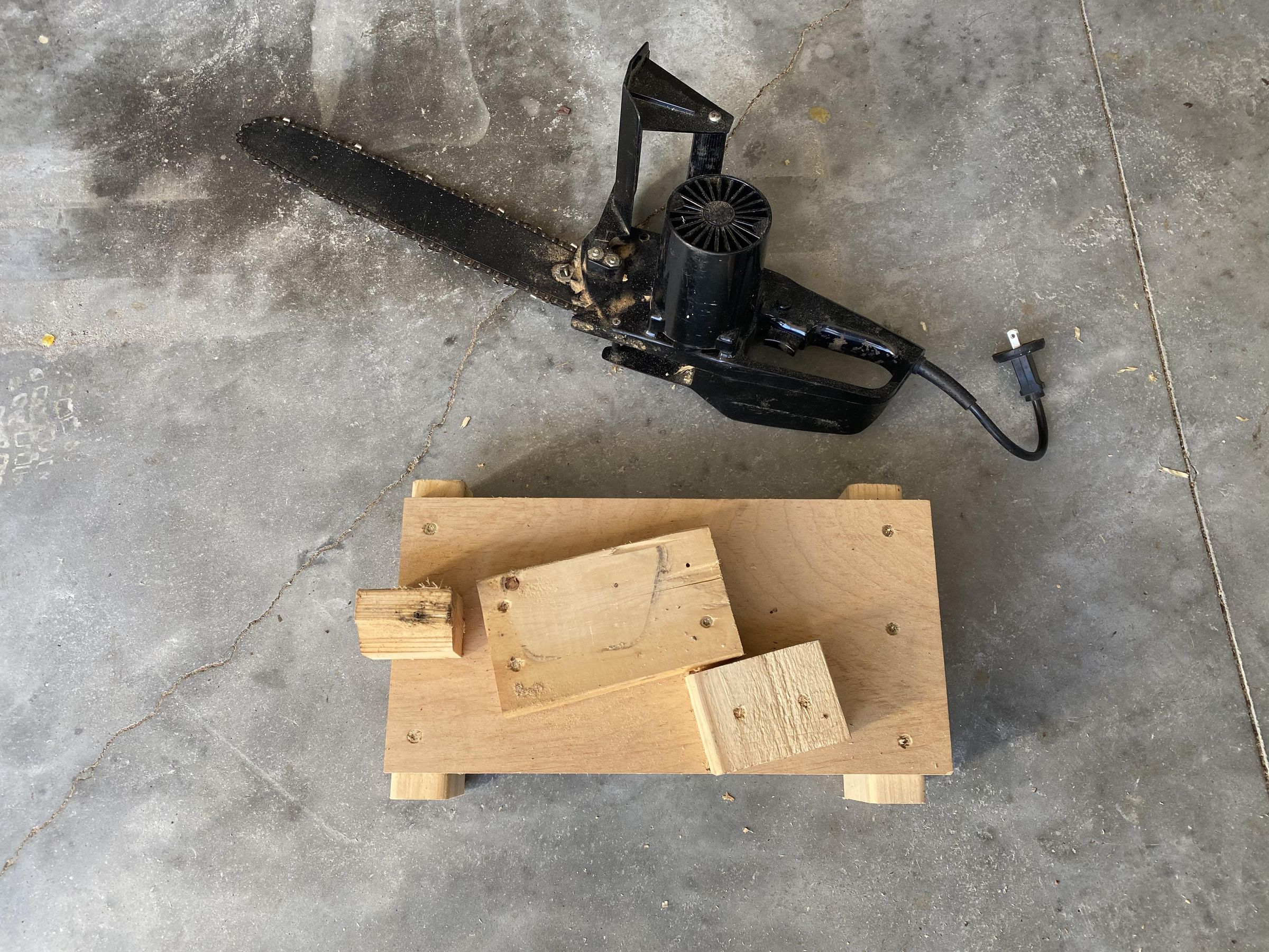 Wooden Chainsaw Mill : 5 Steps (with Pictures) - Instructables