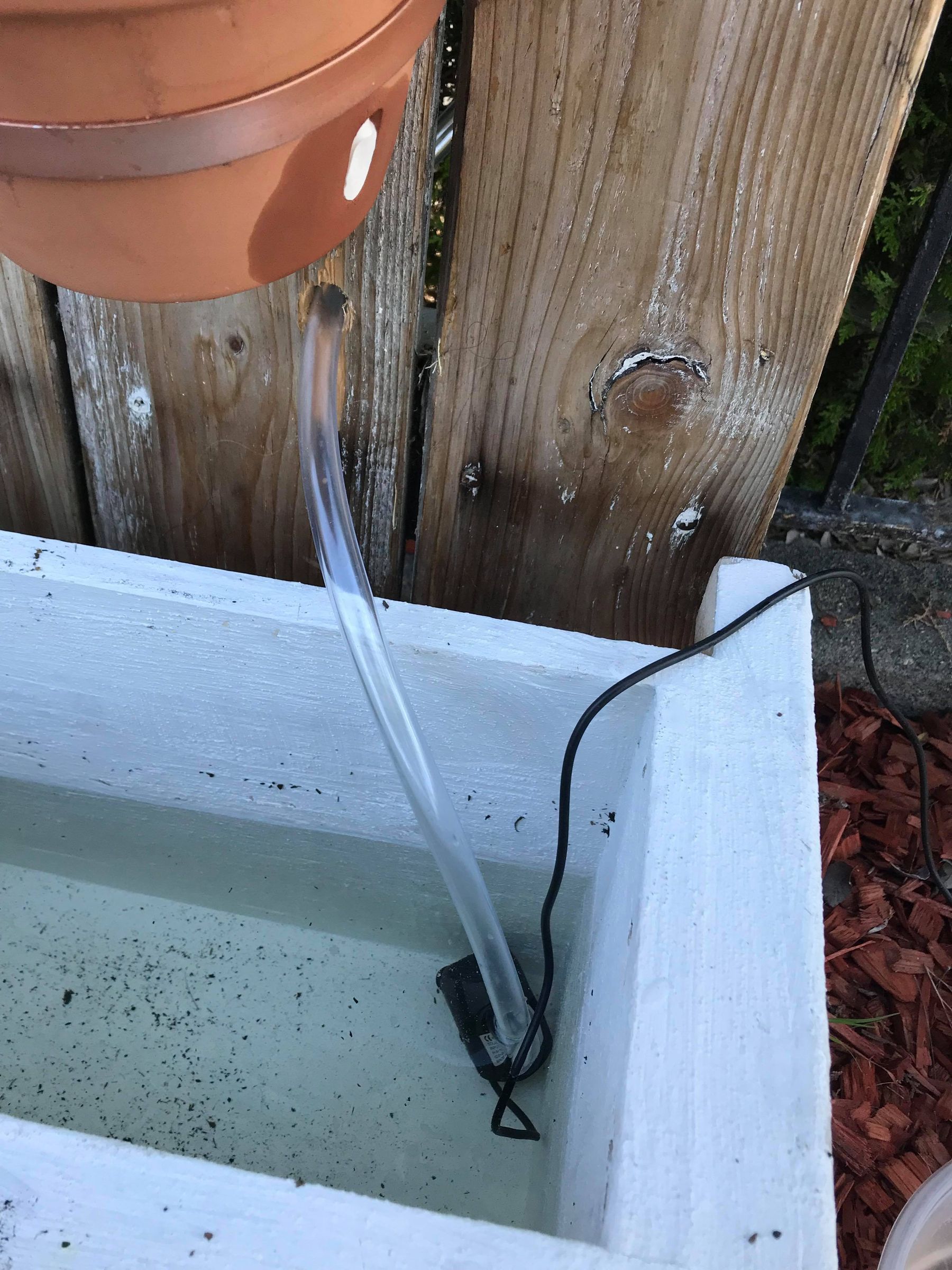 Circulating Self Watering Vertical Planter : 8 Steps (with Pictures ...