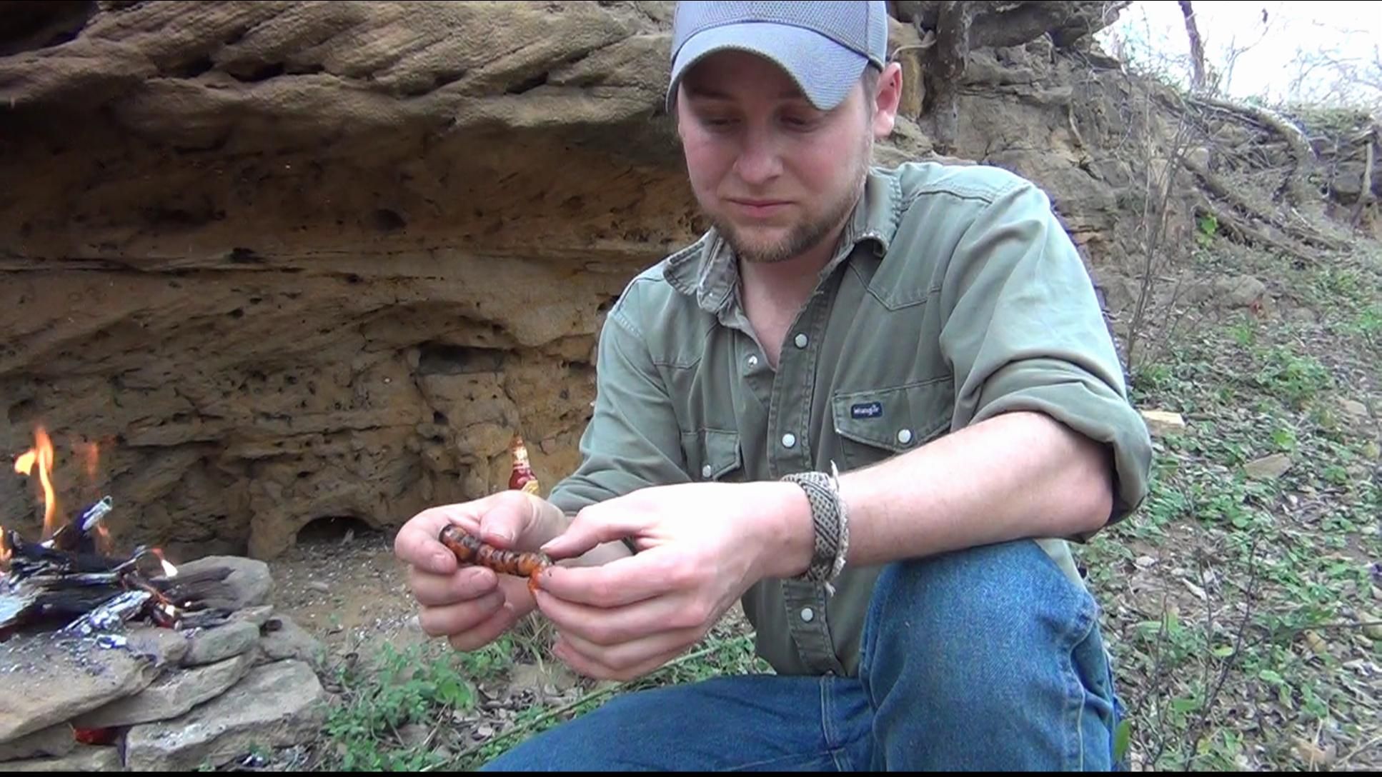 How to Cook and EAT Giant Grubs : 6 Steps (with Pictures) - Instructables