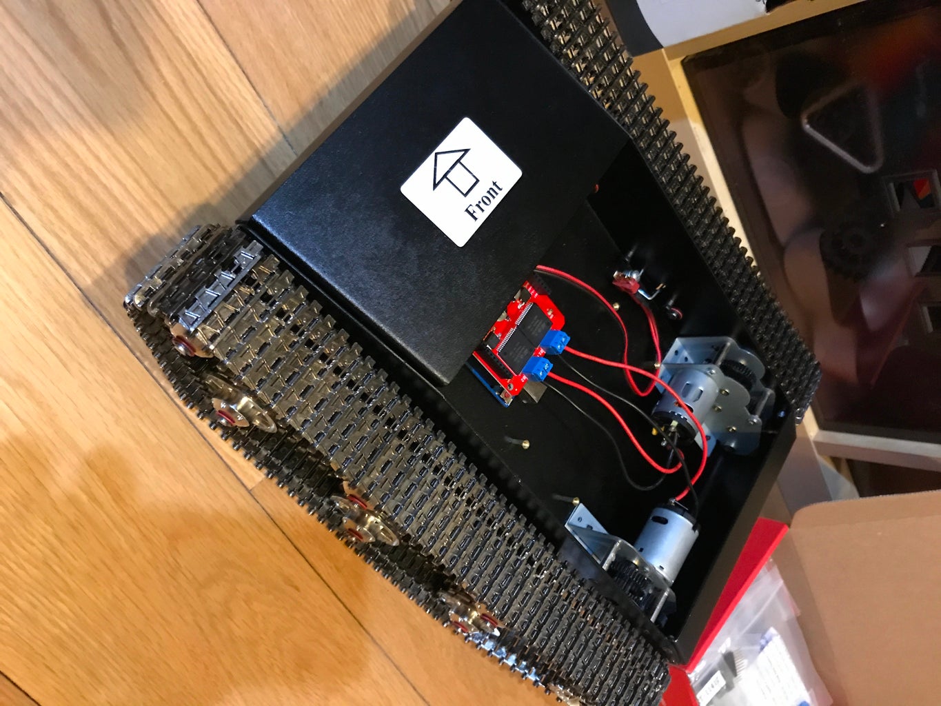 Remote Controlled Arduino Tank : 9 Steps - Instructables Remote Controlled Arduino Tank : 9 Steps - Instructables
