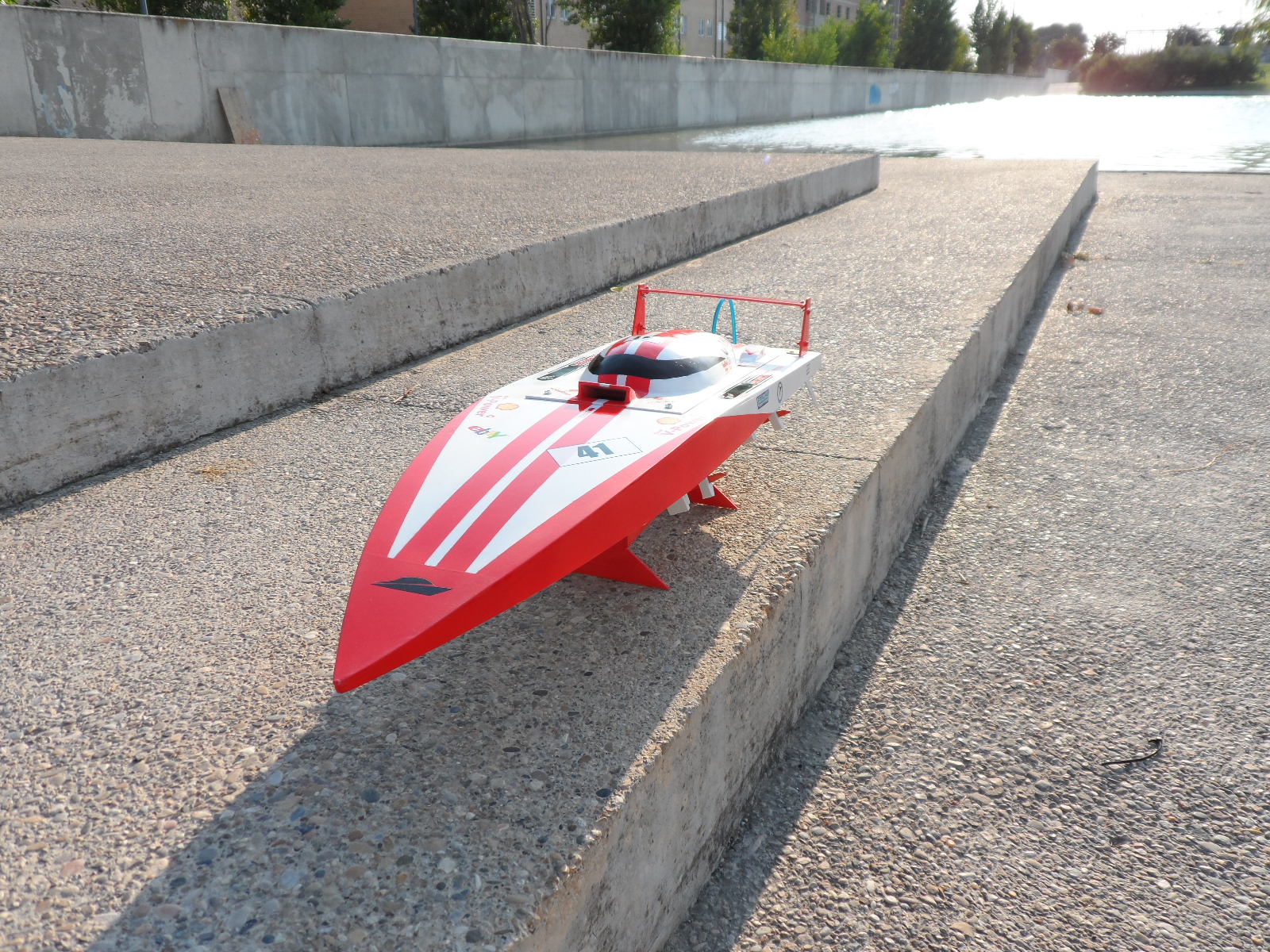 RC Boat : 19 Steps (with Pictures) - Instructables