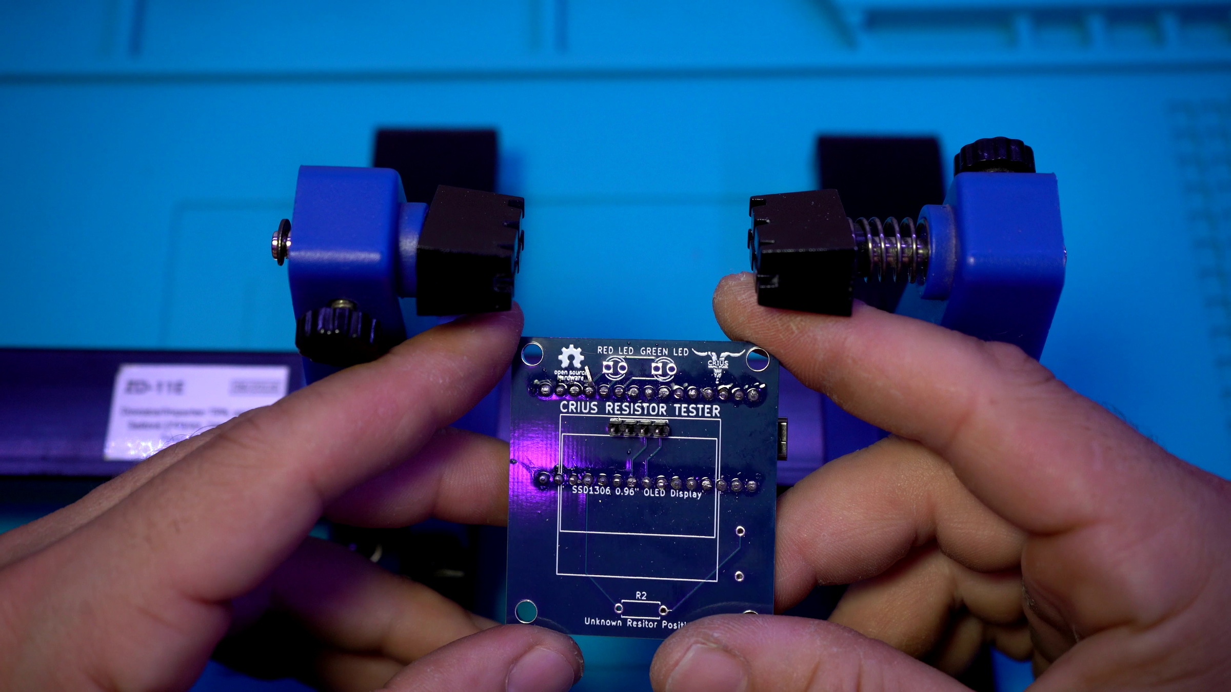 DIY Arduno "Ohmeter" + 0.96" OLED Display +Indication LEDs + Custom PCB ...