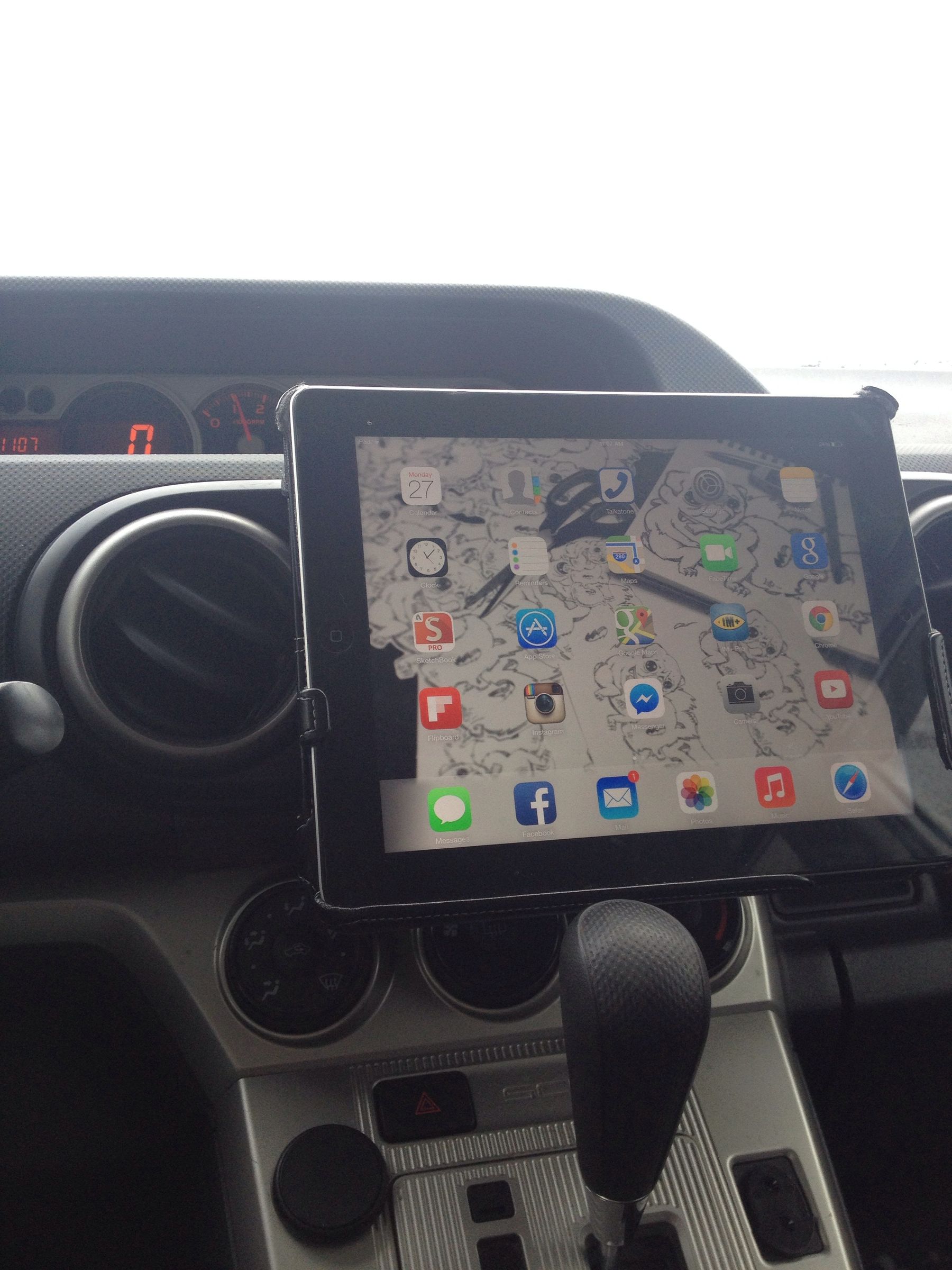 Scion Xb Ipad Mount (Easy and Cheap) : 6 Steps - Instructables