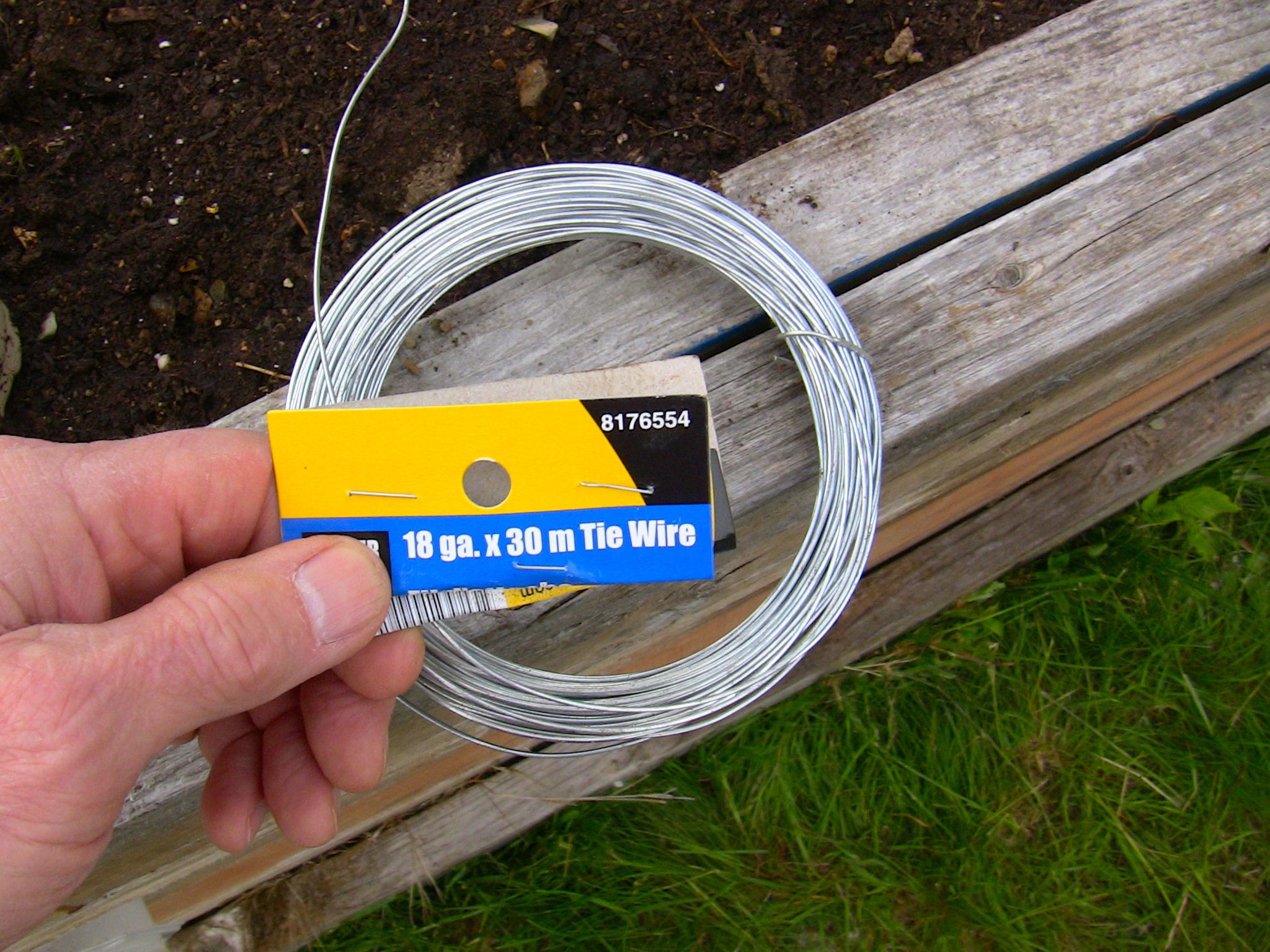 Electric Garden Slug Fence : 4 Steps (with Pictures) - Instructables