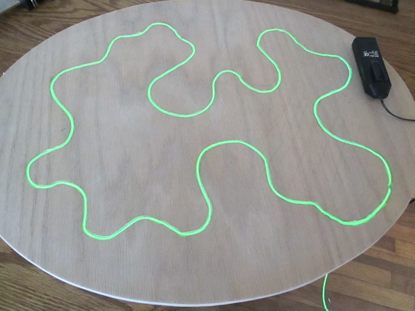 Sci-fi, Jetsons Side Table : 12 Steps - Instructables