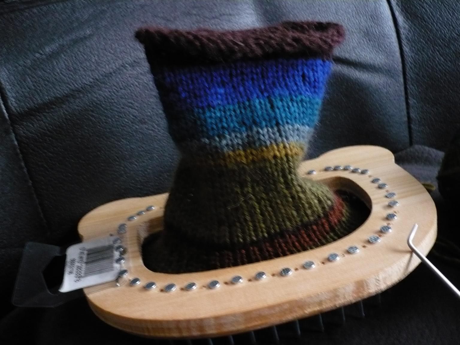 Hand Make Sock Knitting Loom : 8 Steps (with Pictures) - Instructables