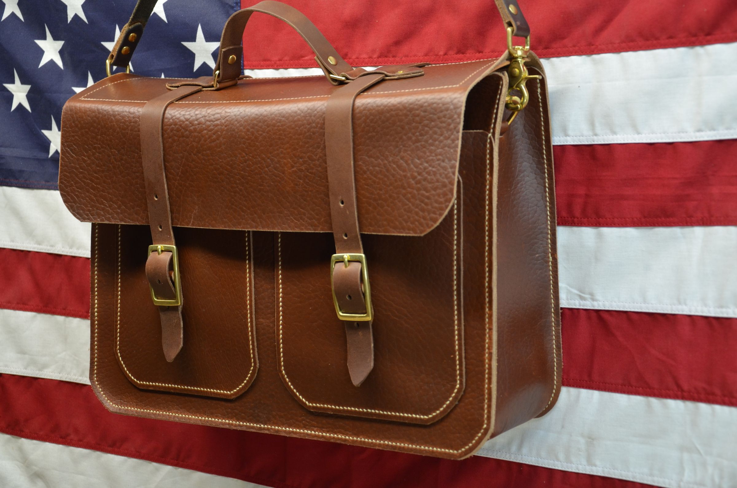 Handcrafted Leather Briefcase : 16 Steps (with Pictures) - Instructables
