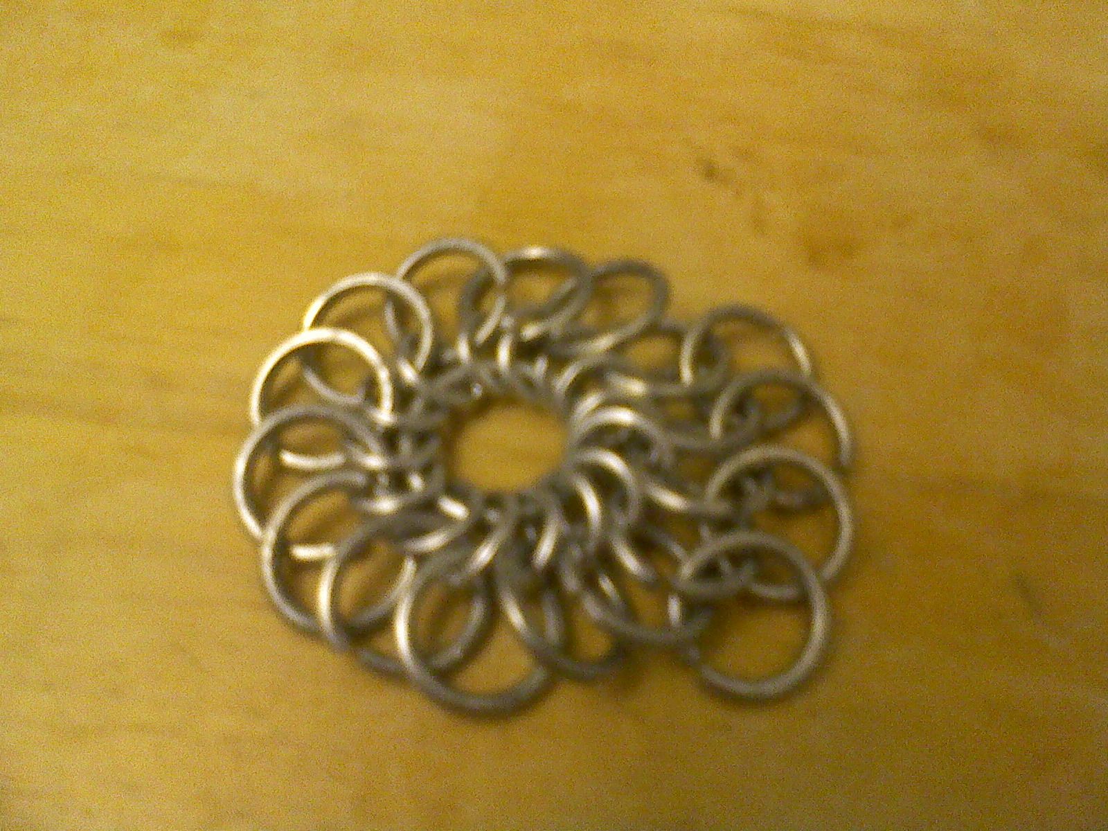Chainmail Christmas Ornament : 6 Steps - Instructables
