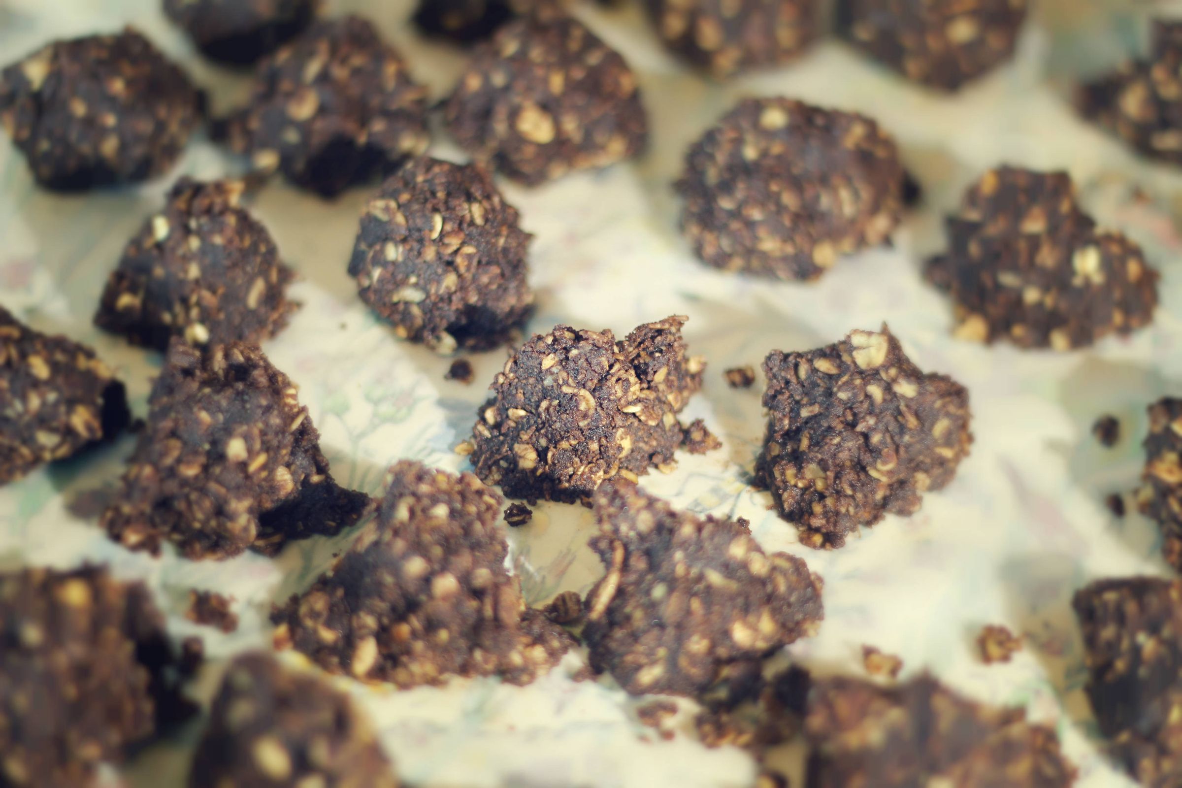 Chocolate Oatmeal Heaps : 8 Steps (with Pictures) - Instructables