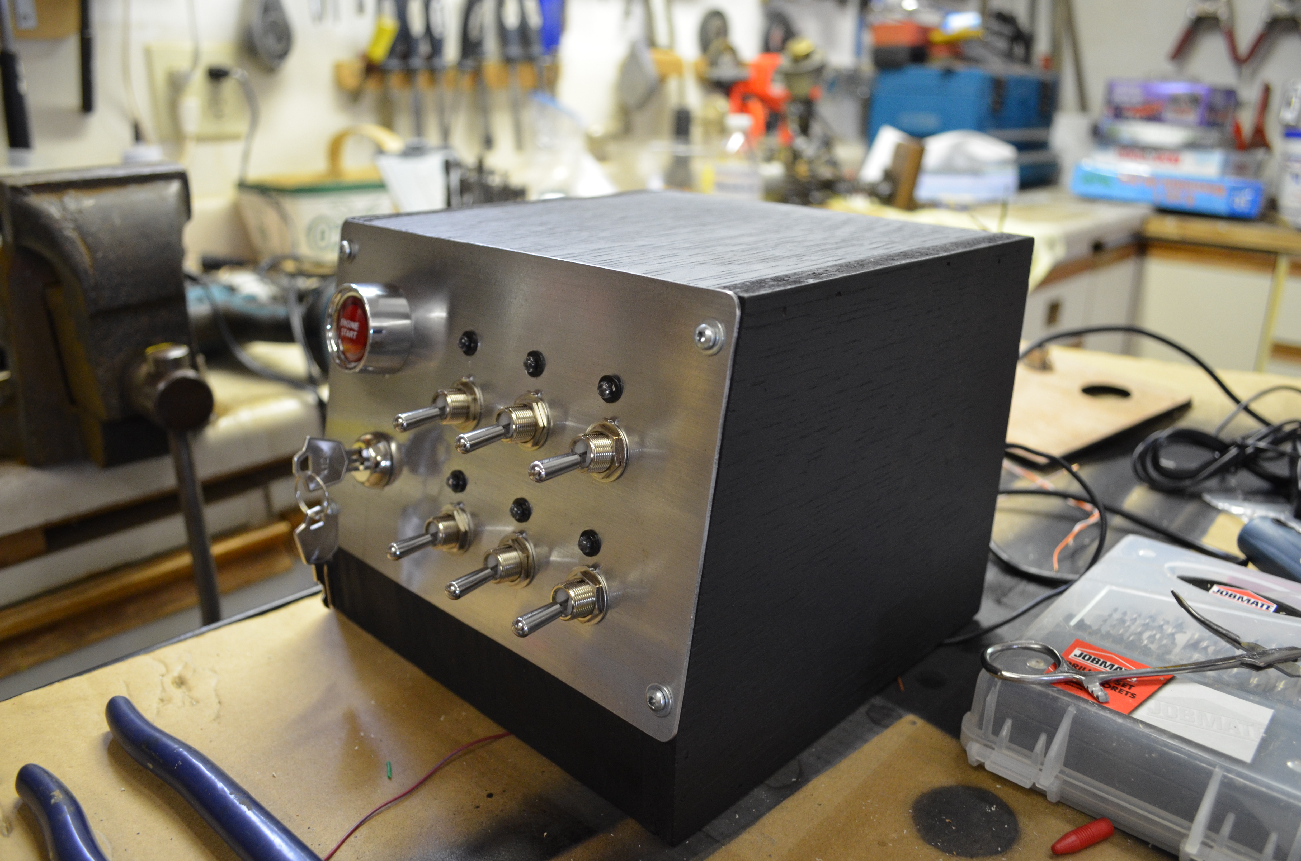 Using an Arduino Uno R3 As a Game Controller : 7 Steps - Instructables