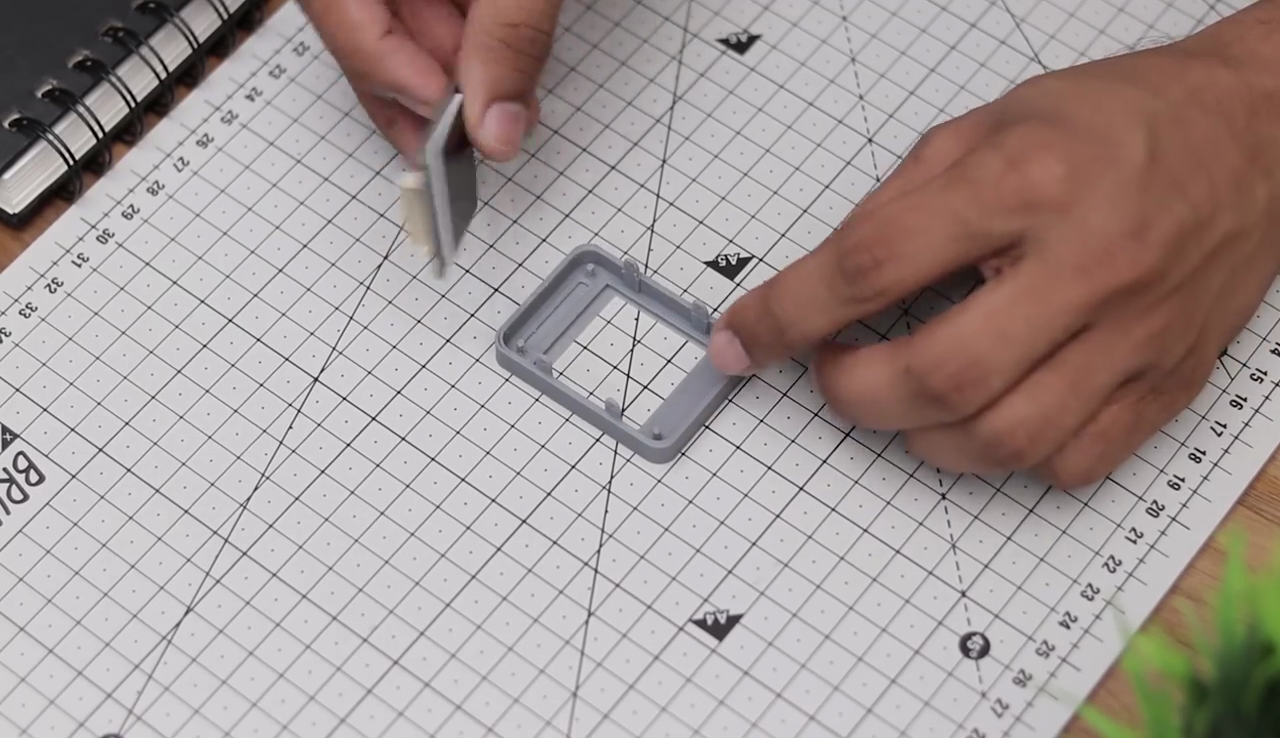 How to Make a Small Desk Clock With Weather Station : 8 Steps (with ...