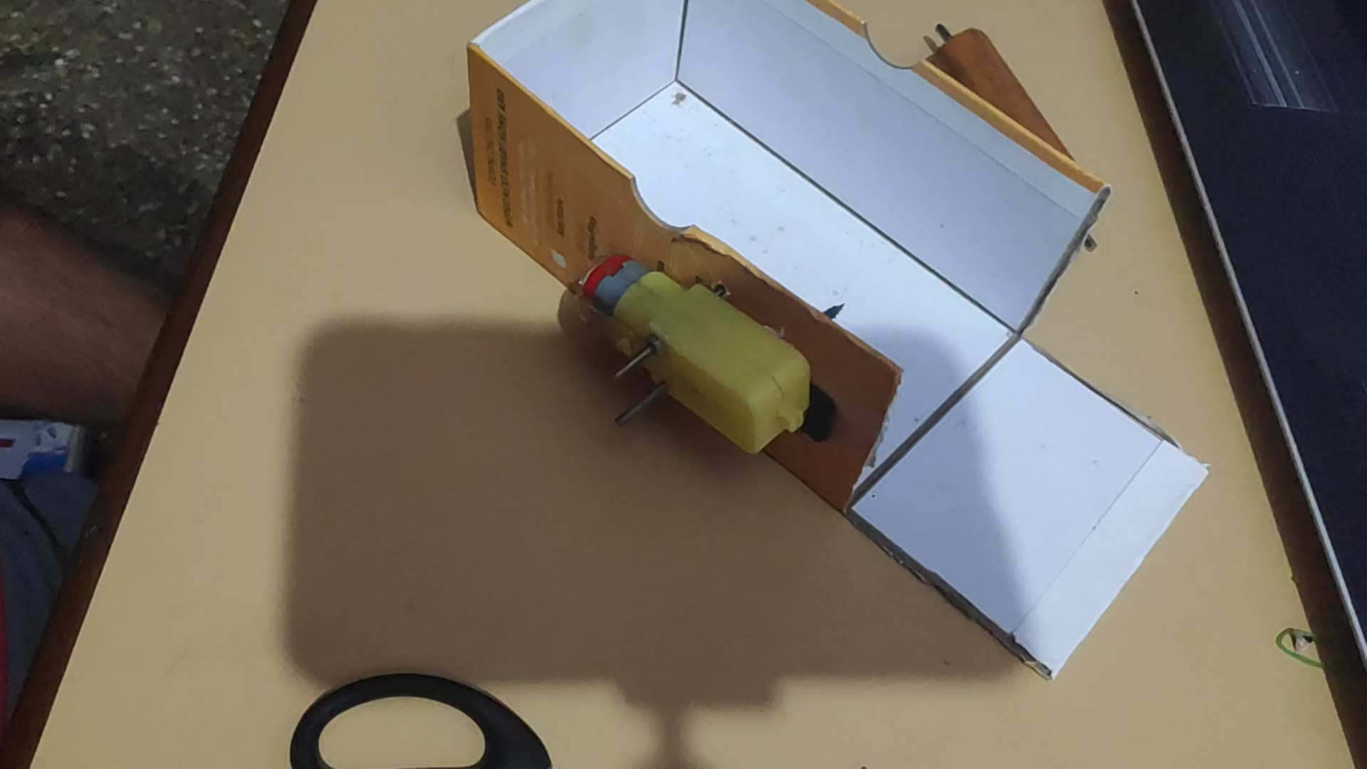 Conveyor Belt : 7 Steps - Instructables