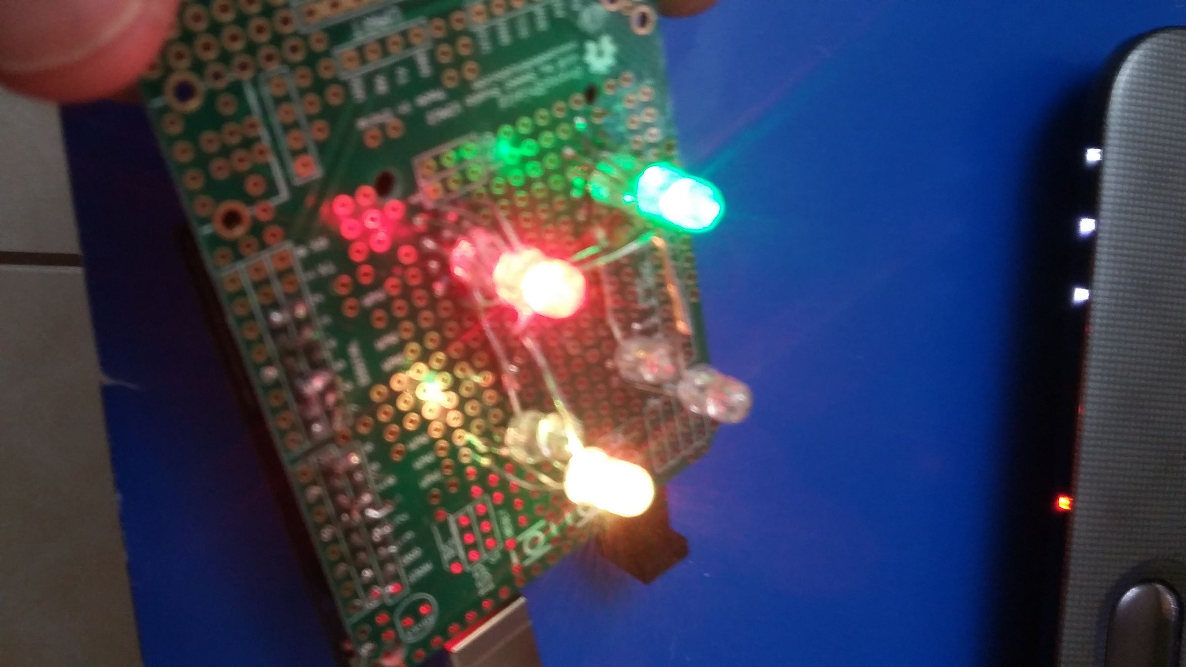 A Simple RGB LED Cube 2X2X2 : 5 Steps (with Pictures) - Instructables