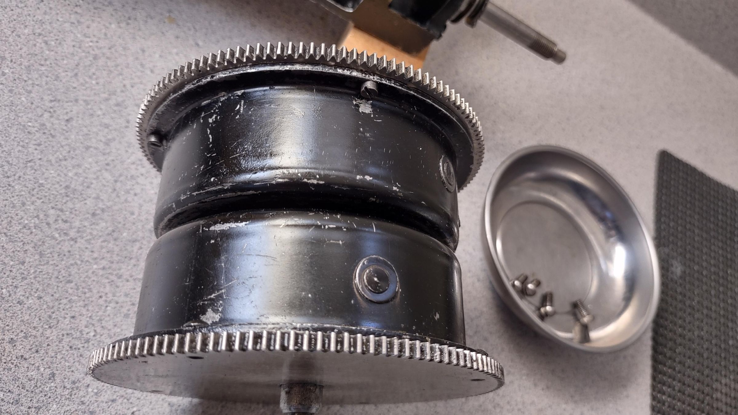 Antique Phonograph Spring Motor Restoration Using 3D Printed Parts : 4 ...