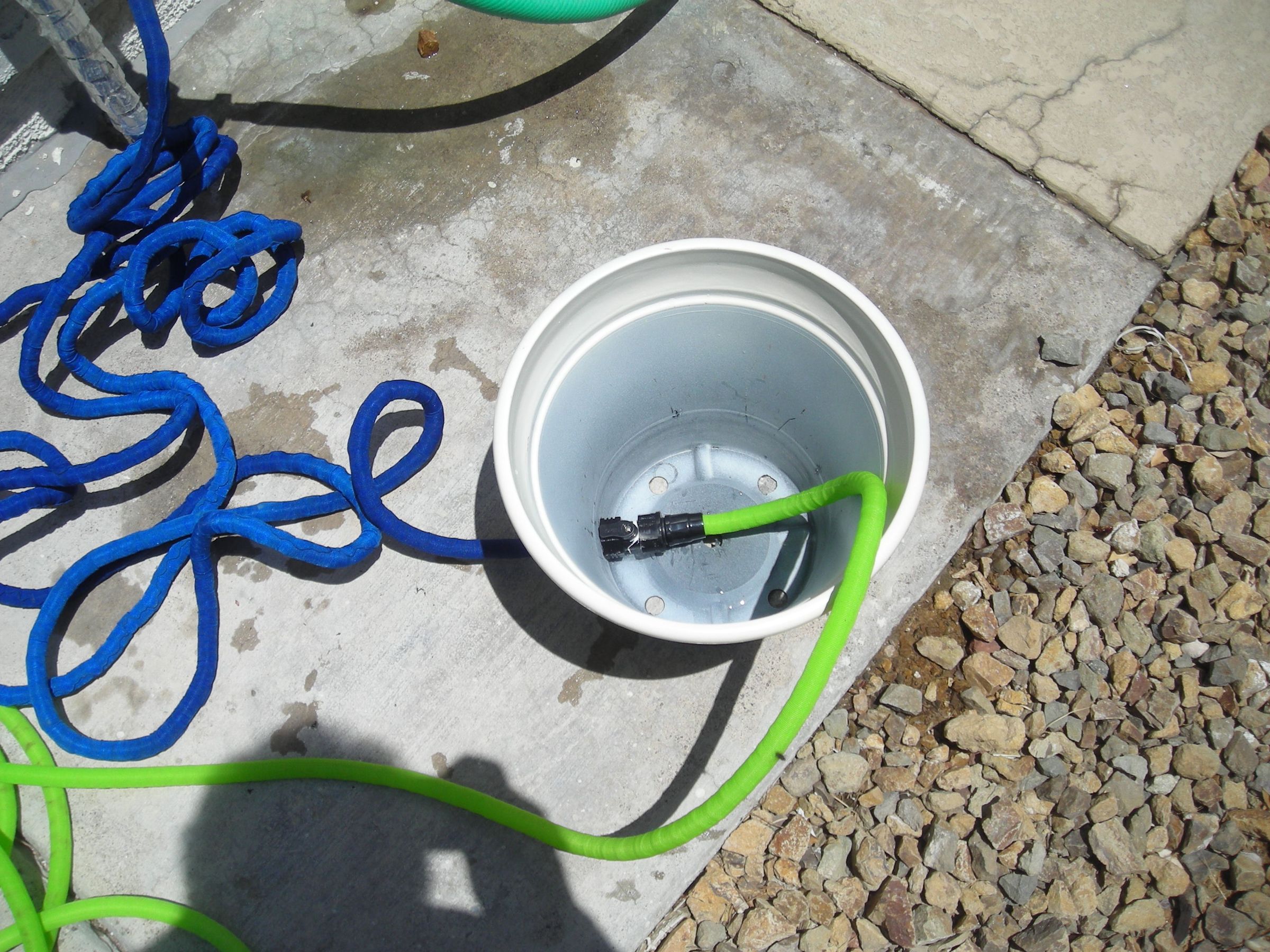 As Seen on Instructable - the Pocket Hose Holder : 3 Steps - Instructables