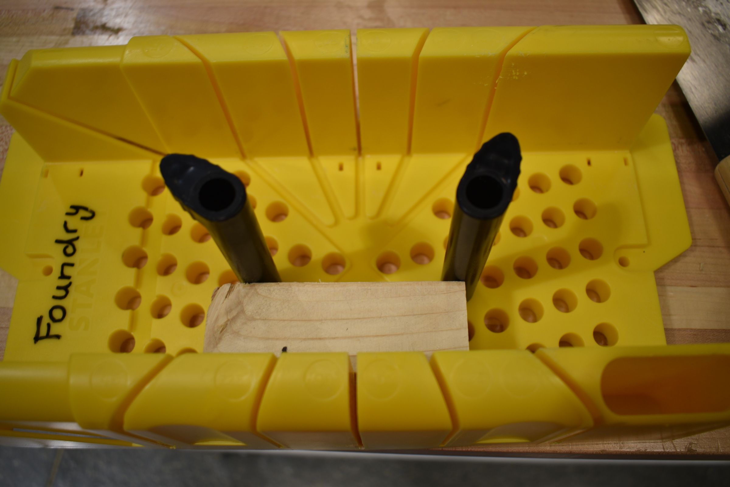 How to Use a Miter Box : 4 Steps - Instructables