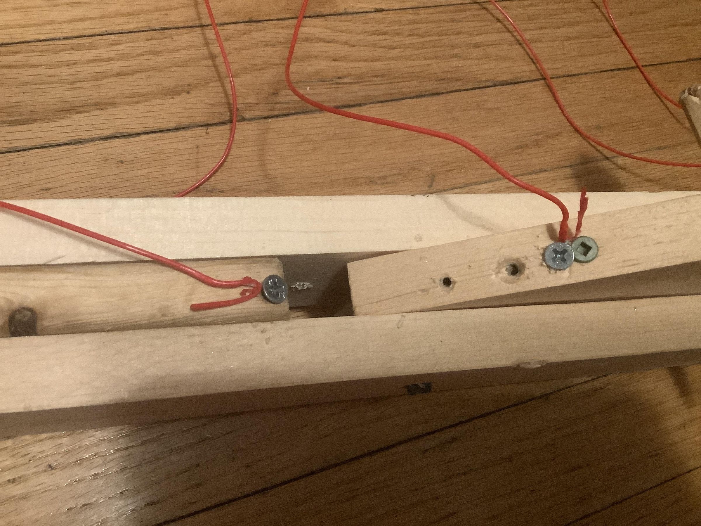 DIY Remote Control Halloween Pop Up Anamatronic : 6 Steps - Instructables