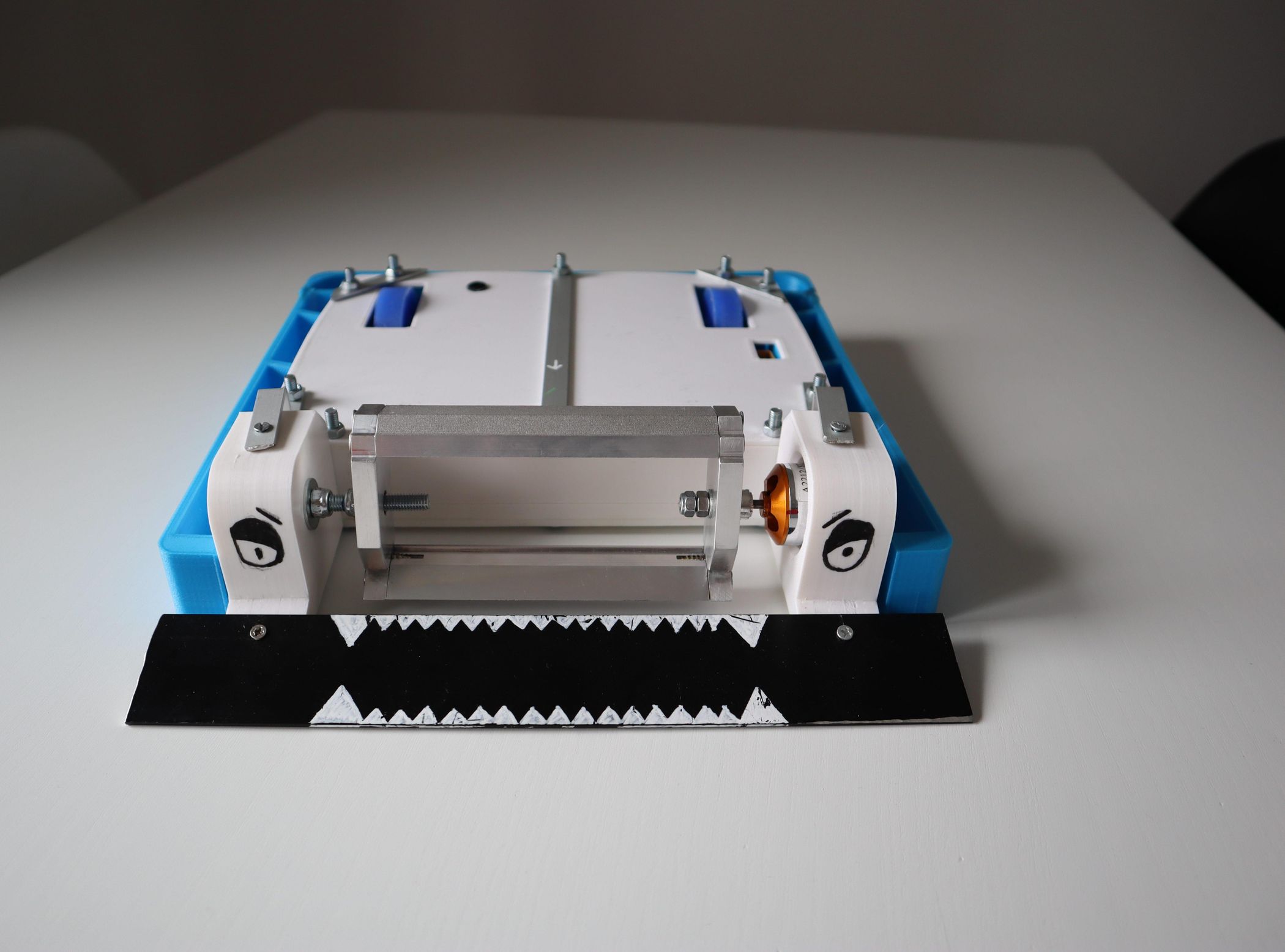 Robô Battle Bots : 4 Steps - Instructables