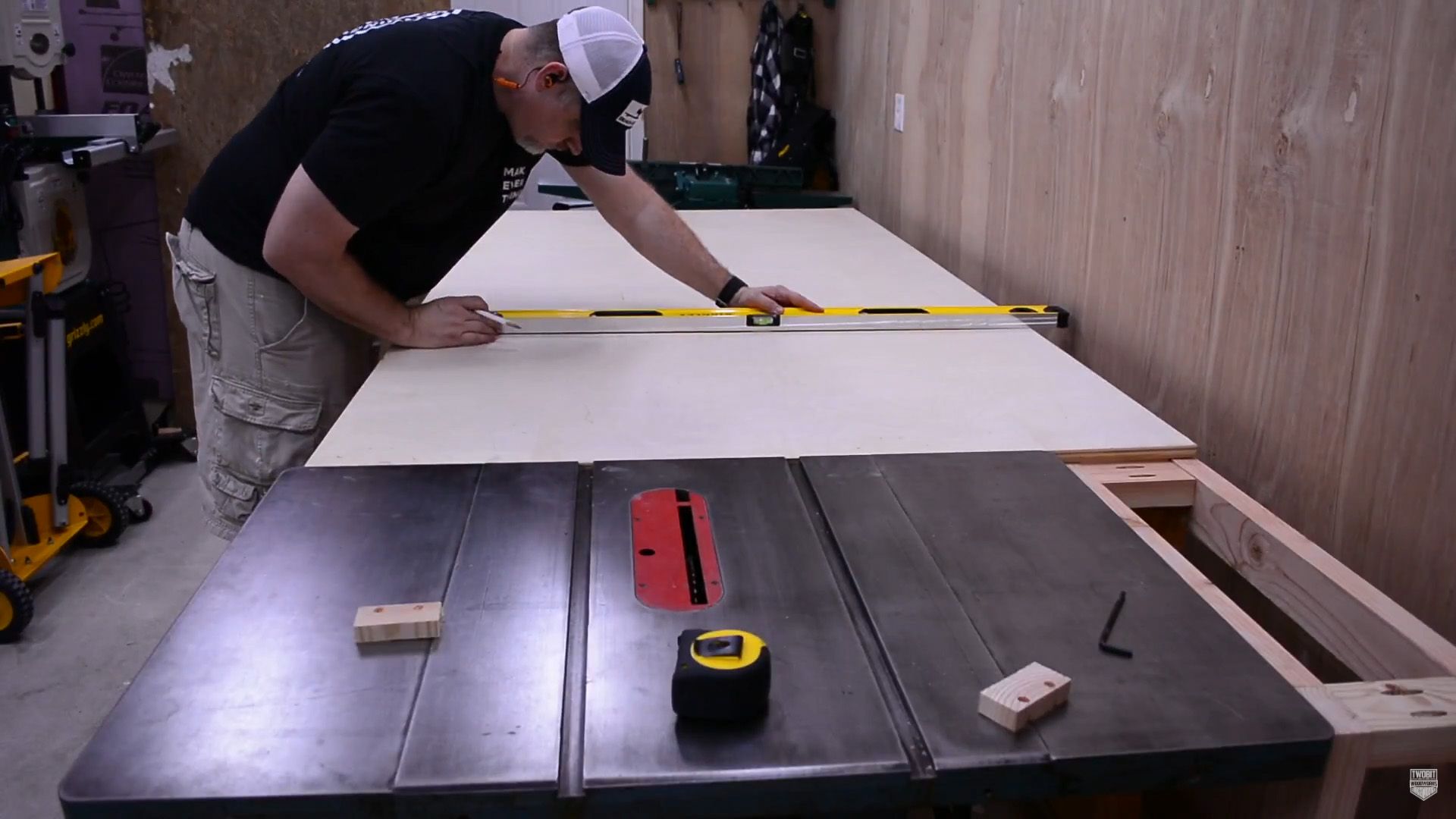 Modular Outfeed Table | How to Build - Woodworking : 38 Steps (with ...