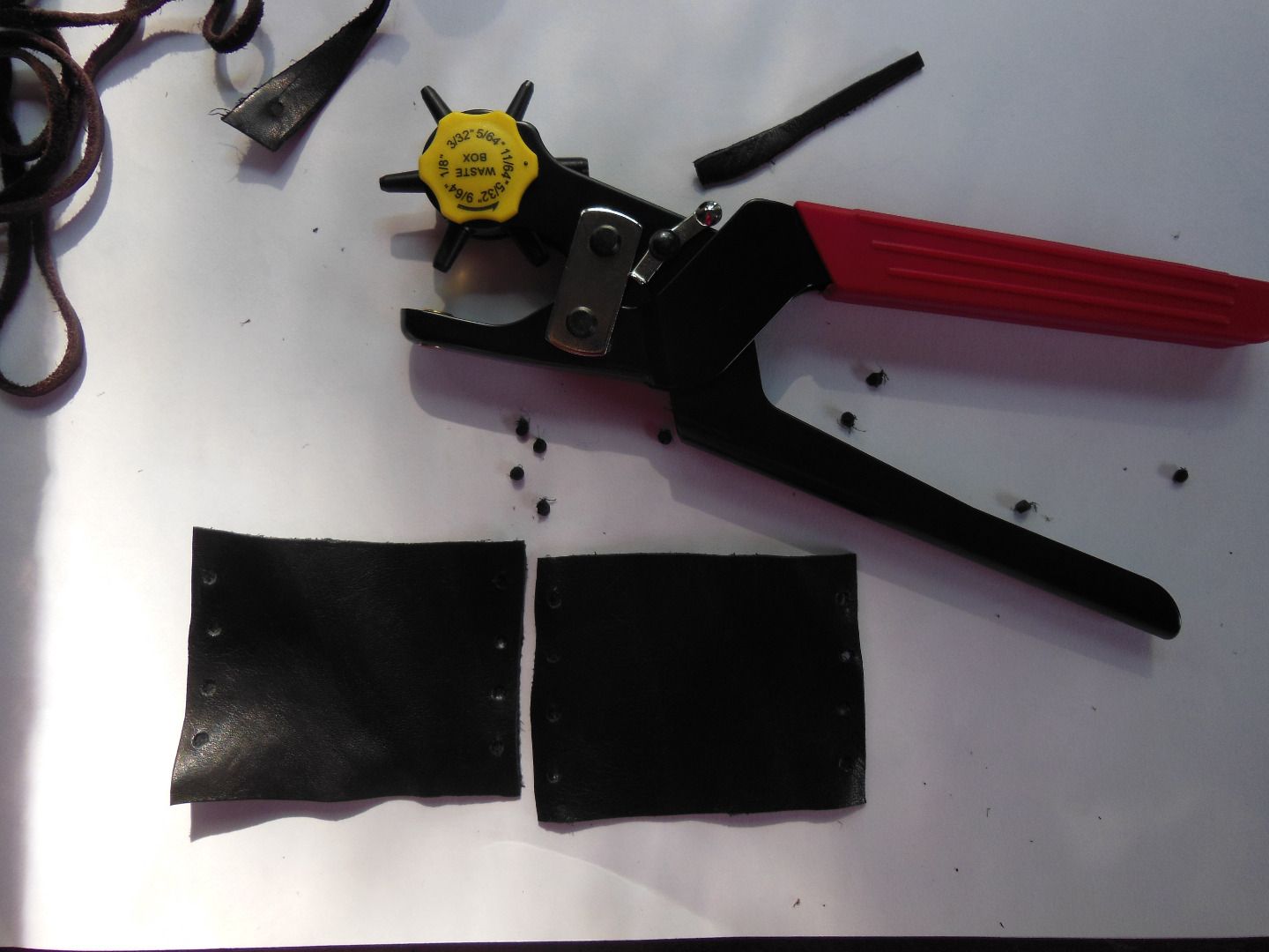 DIY Leather Pigtail Holders : 5 Steps (with Pictures) - Instructables