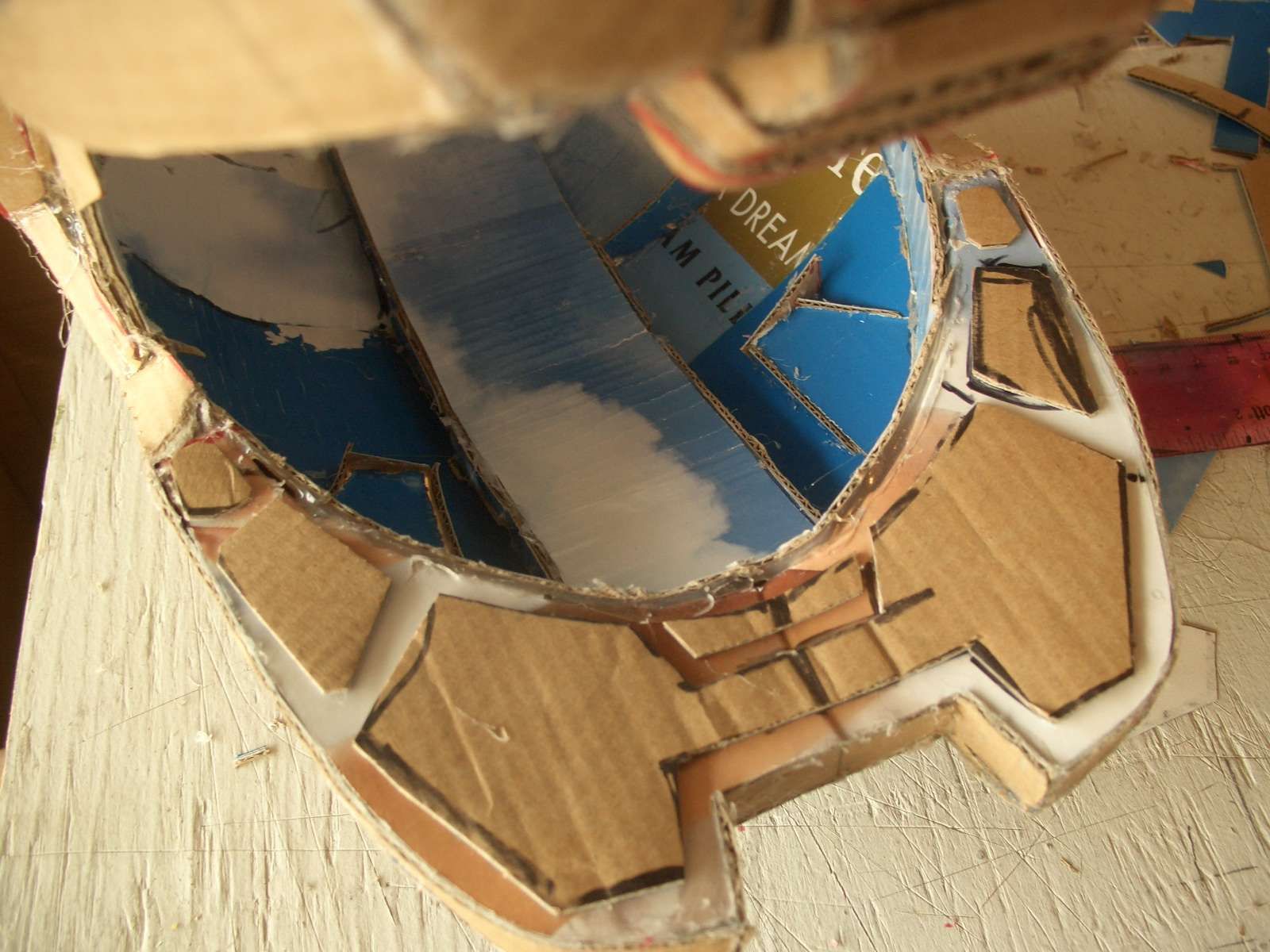 Cardboard/Fiberglass Halo 3 Inspired Master Chief Costume : 15 Steps ...