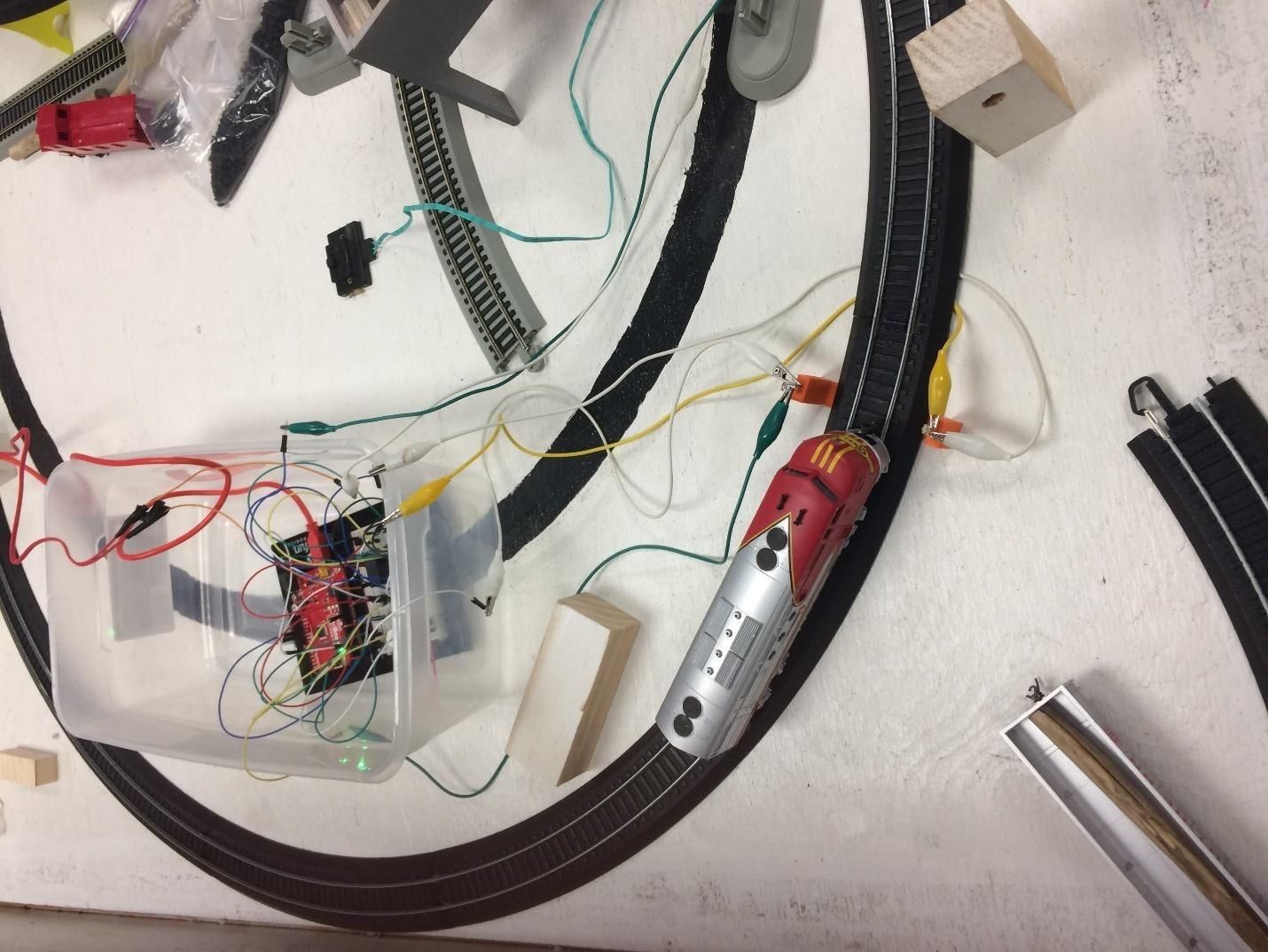 Railroad Control and Speed Measurement (Arduino) : 6 Steps - Instructables