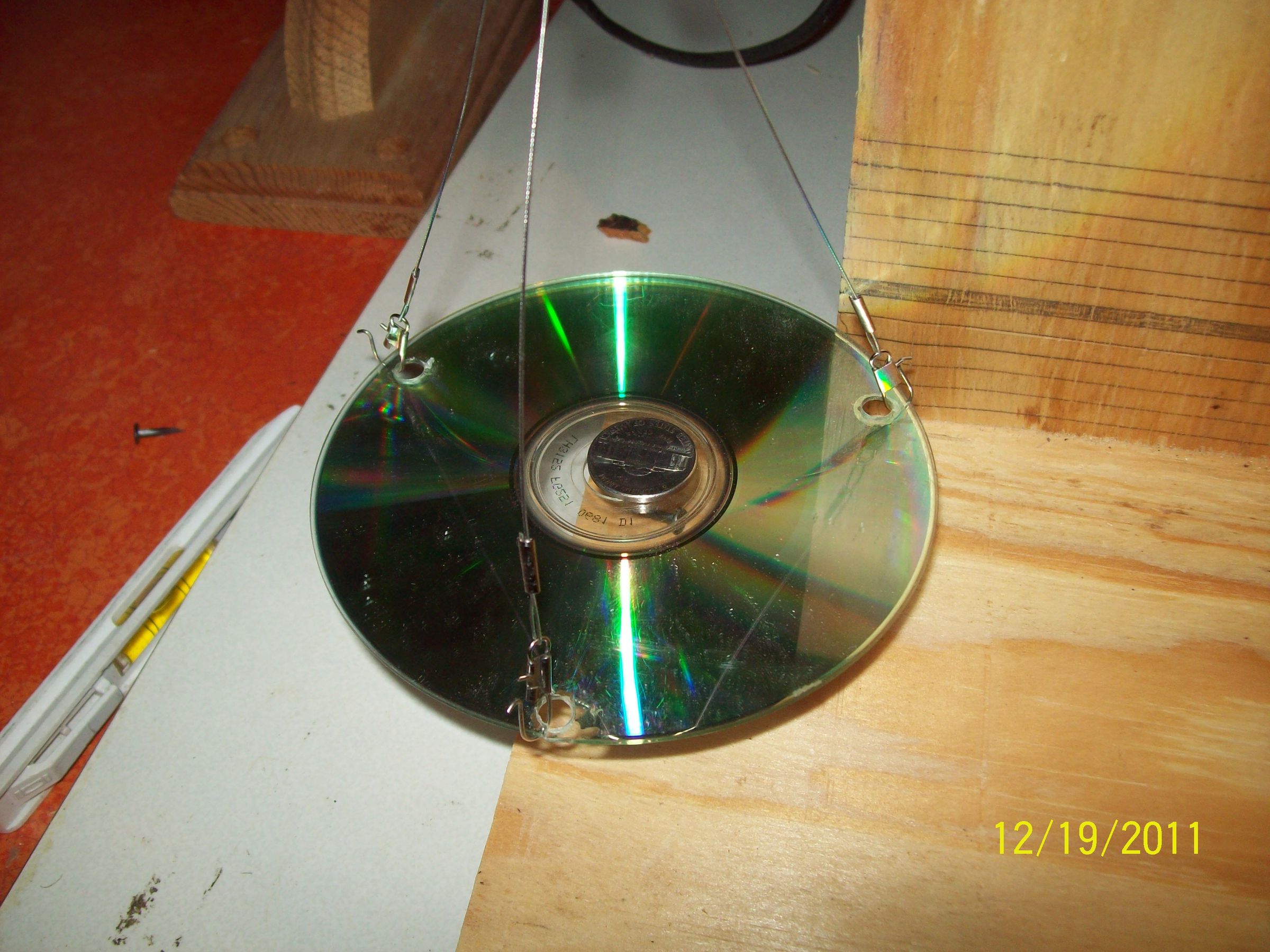 Make a Balance Scale Accurate to 1/2 Gram, Using a Ruler and 2 Old CDs ...