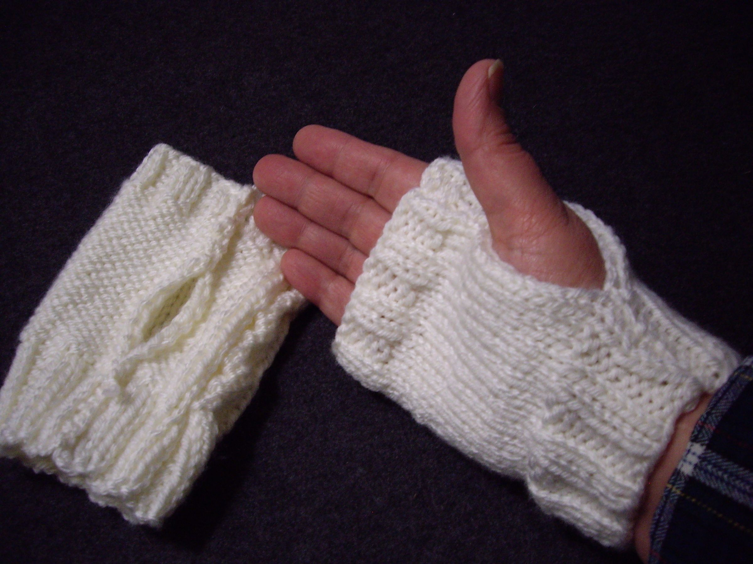 Fingerless Mittens : 6 Steps (with Pictures) - Instructables