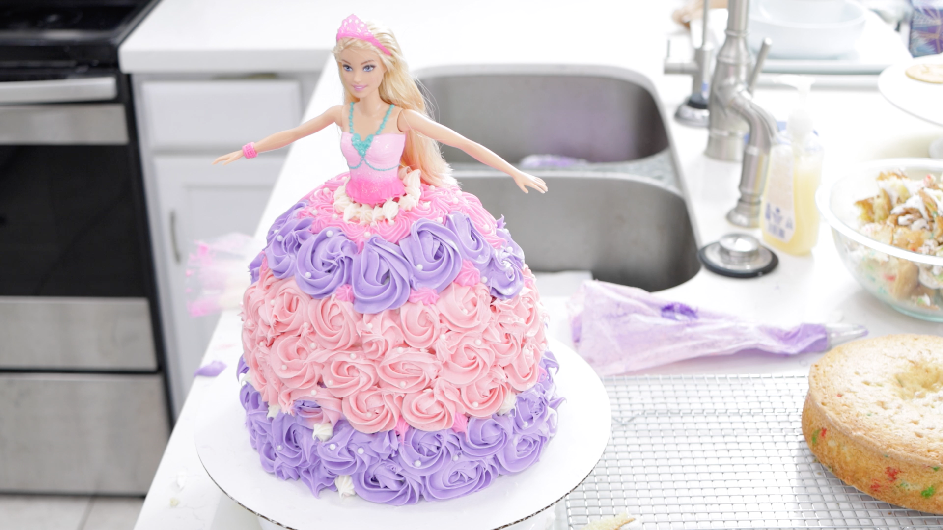 Barbie Cake : 10 Steps (with Pictures) - Instructables