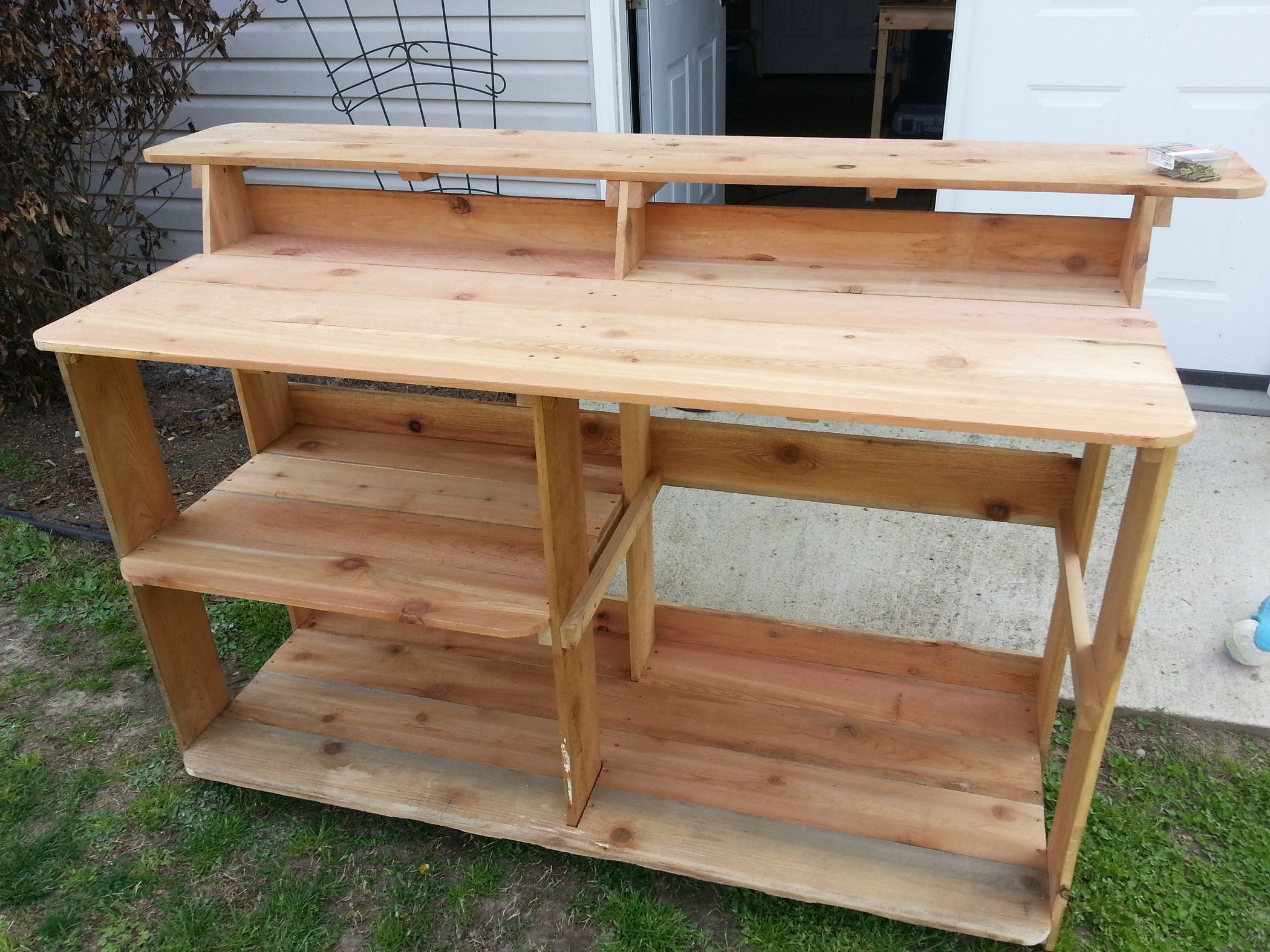 Cedar Fence Picket Outdoor Bar / Countertop : 12 Steps (with Pictures ...