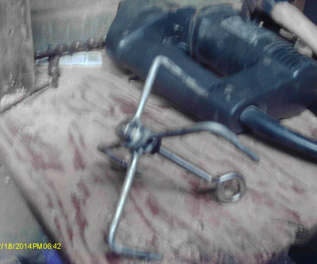 How to Make a Metal Grappling Hook Without Welding : 6 Steps ...