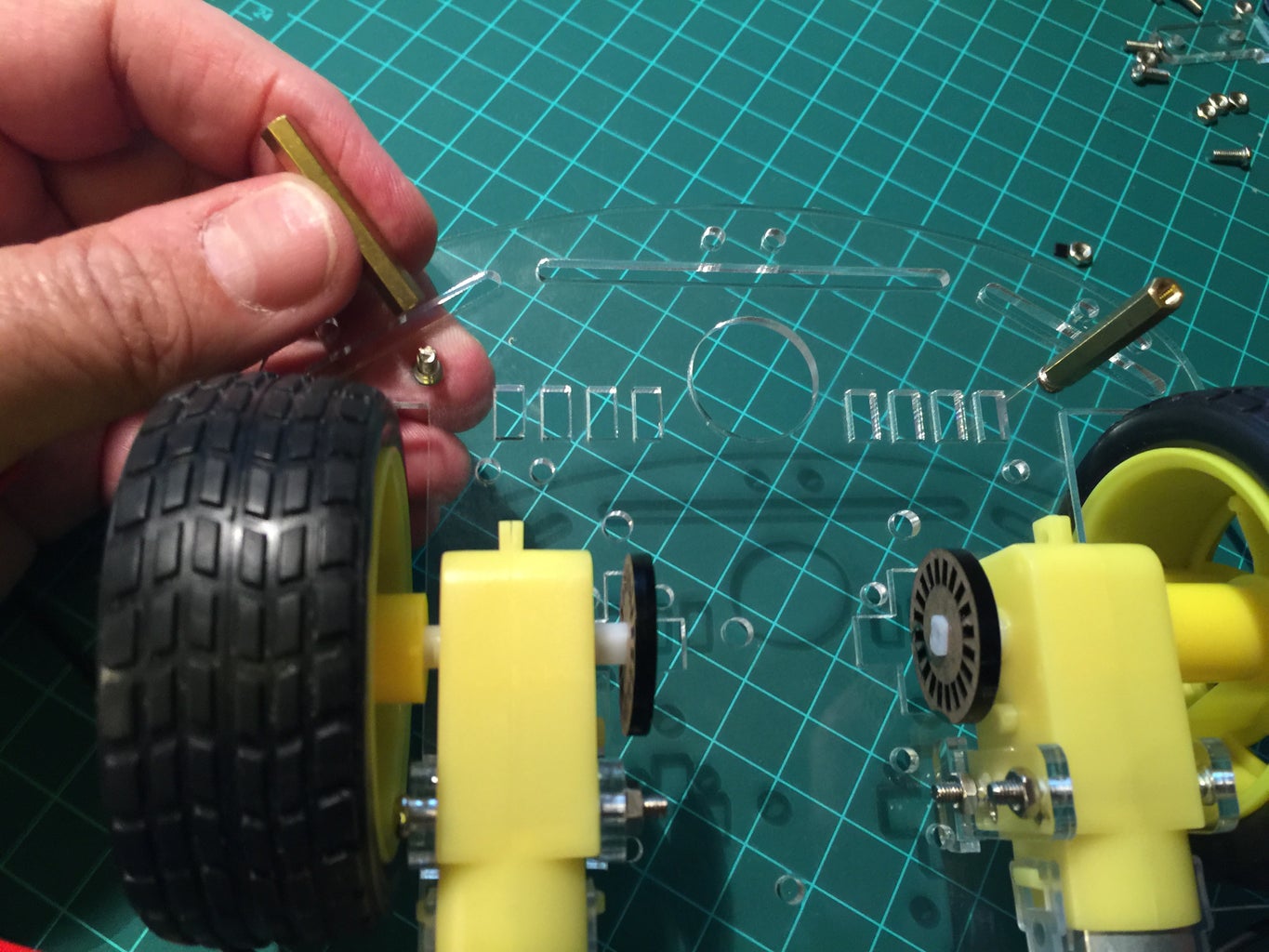 Iot Controlling A Raspberry Pi Robot Over Internet With Html And Shell Scripts Only 9 Steps
