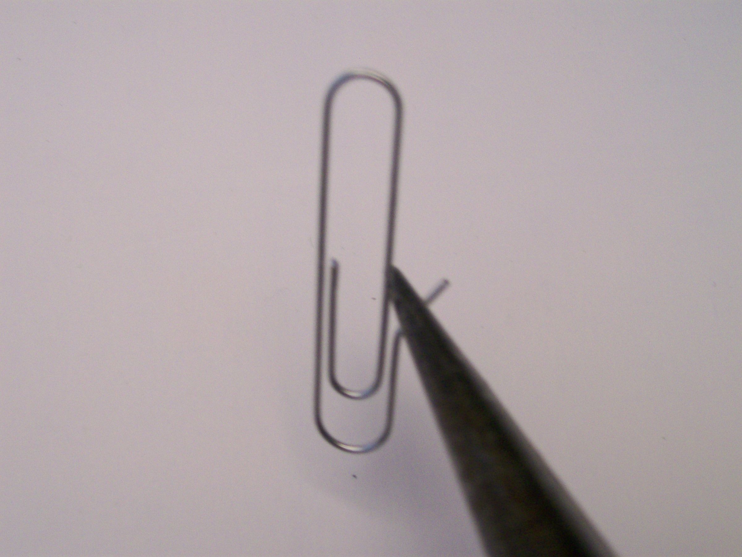 Clippy Bobble : 4 Steps (with Pictures) - Instructables