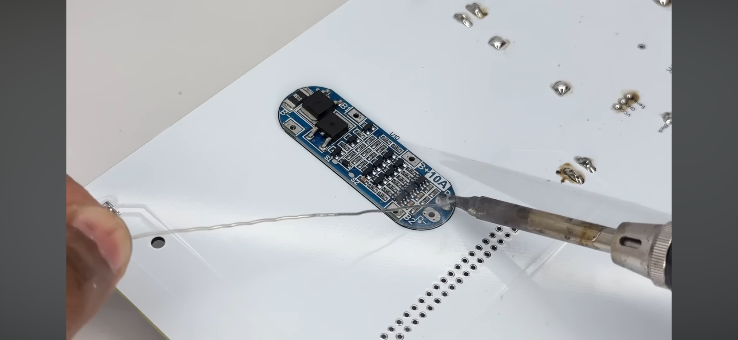 Portable DIY Electronics Workstation : 19 Steps (with Pictures ...