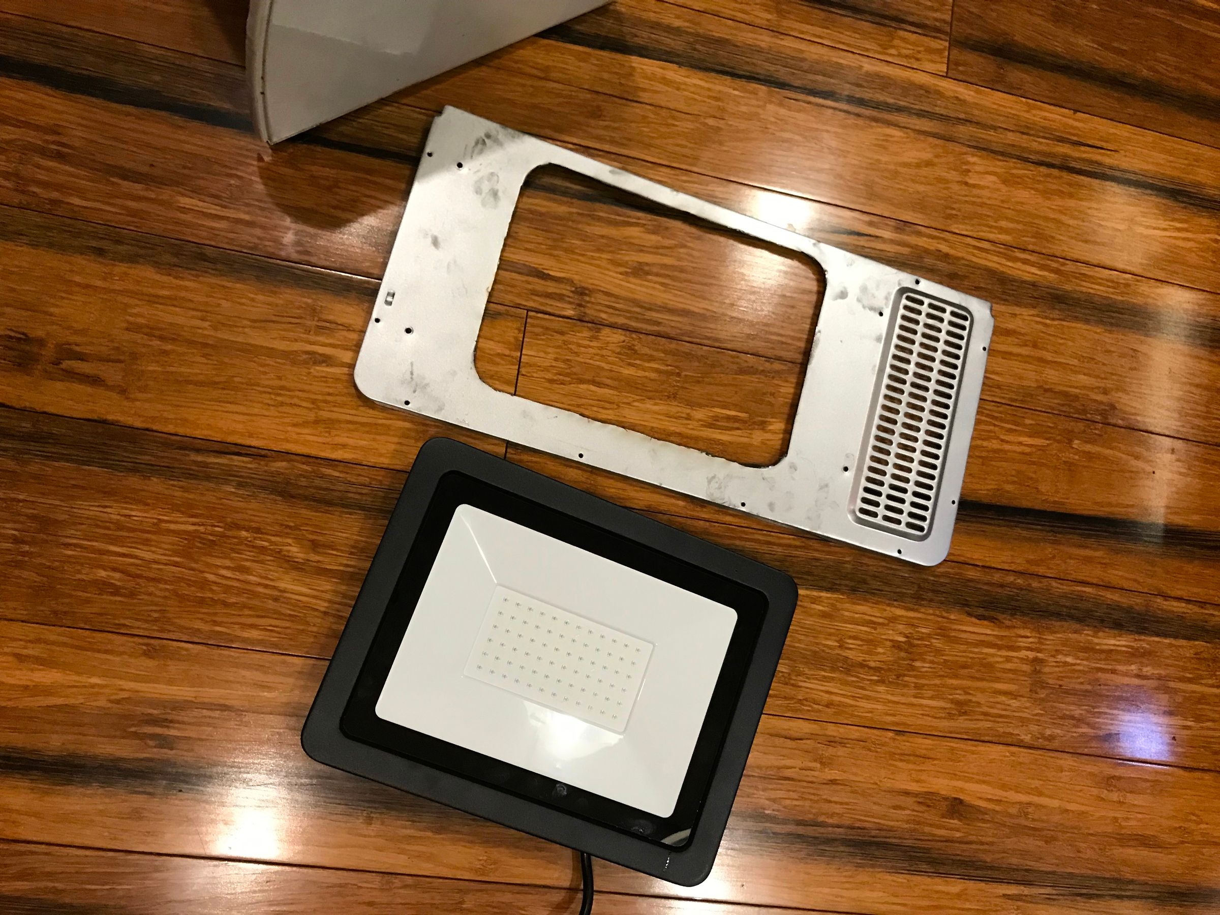 UV Cure Station for 3D Printed SLA Parts : 4 Steps (with Pictures ...