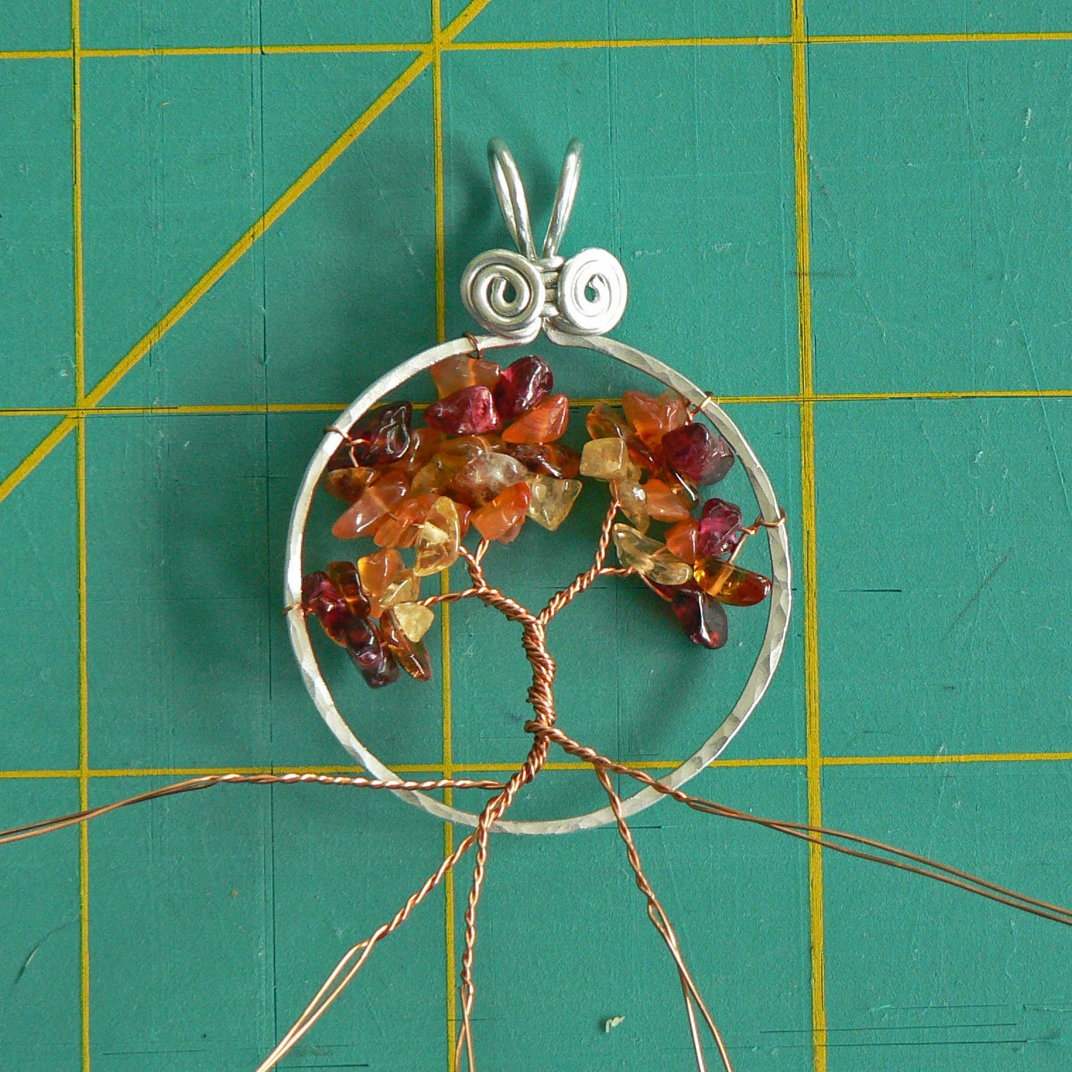 Simple Wire Wrap Tree Tutorial : 10 Steps (with Pictures) - Instructables