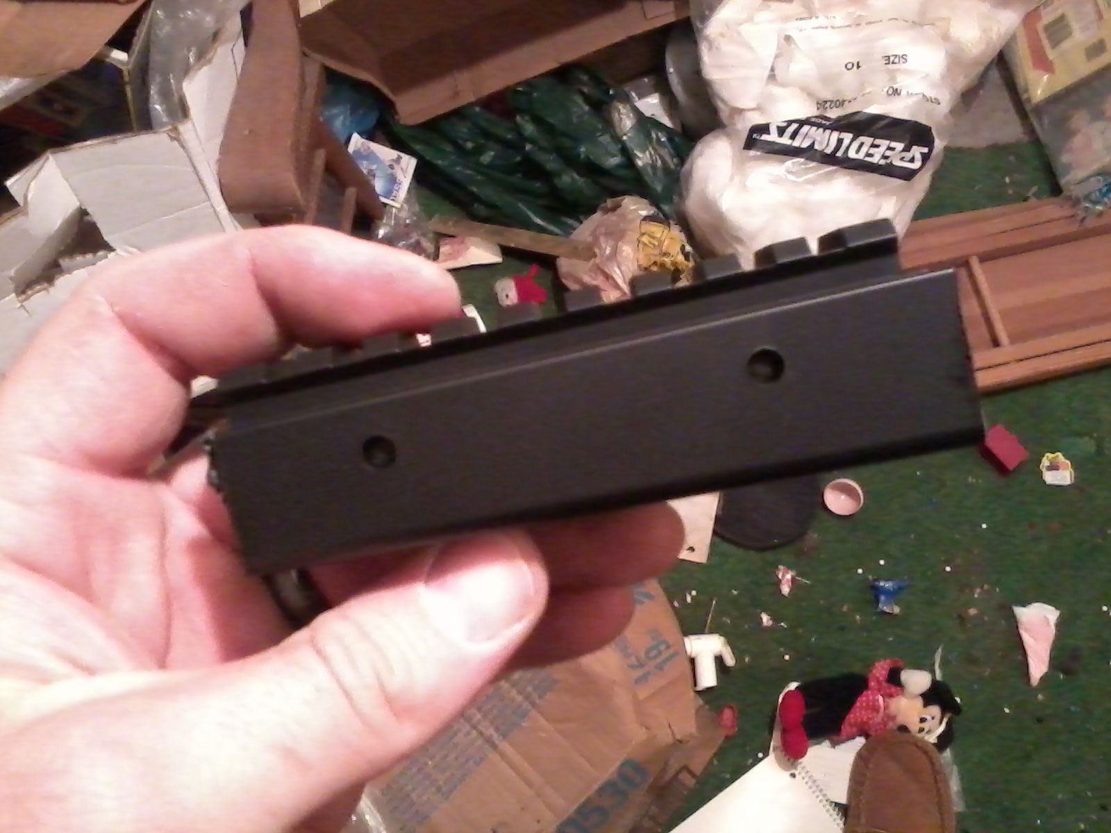 Airsoft FAMAS Custom (SMR Build From Black Ops) : 8 Steps - Instructables